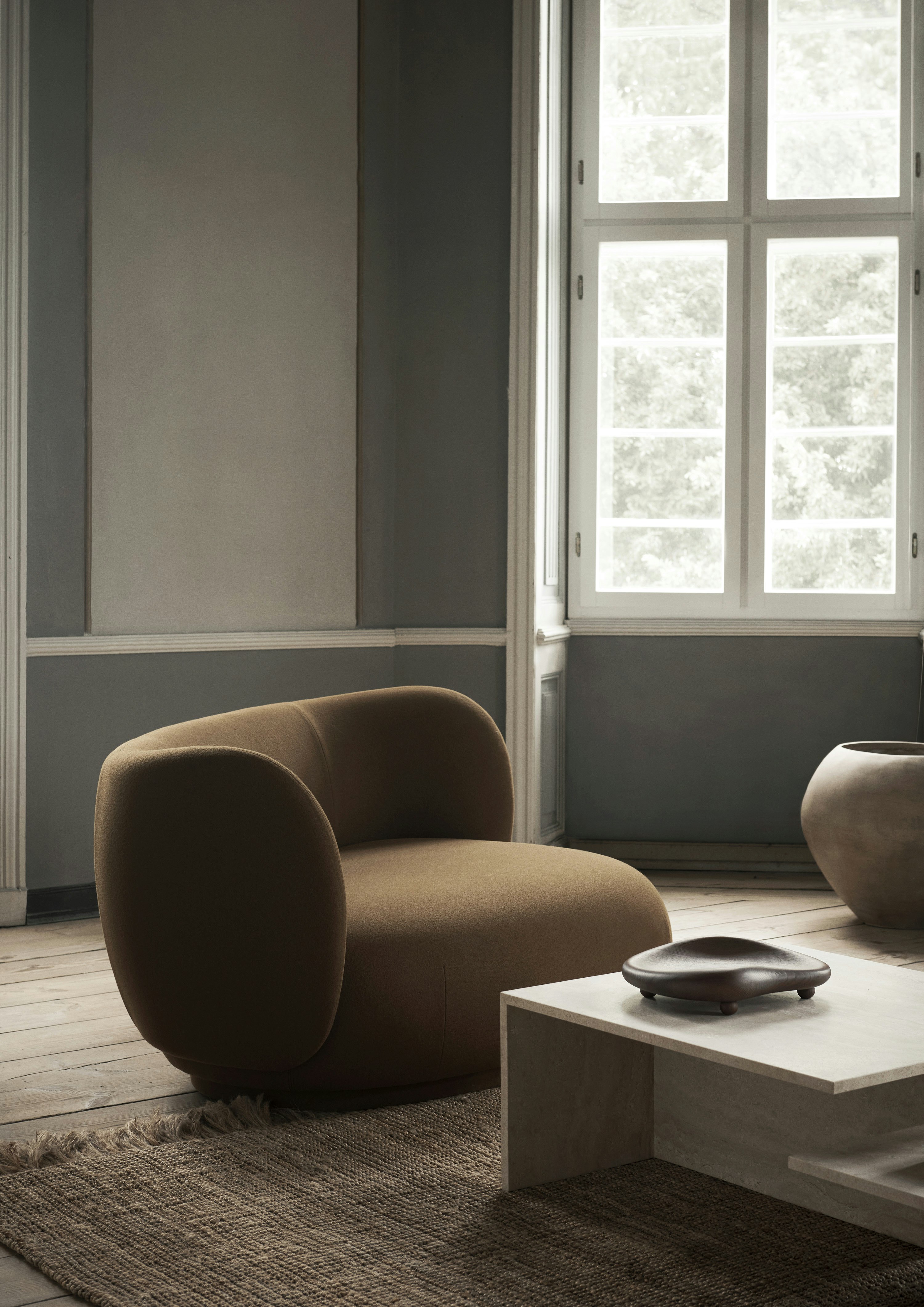 Cairn Centerpiece – Design Within Reach