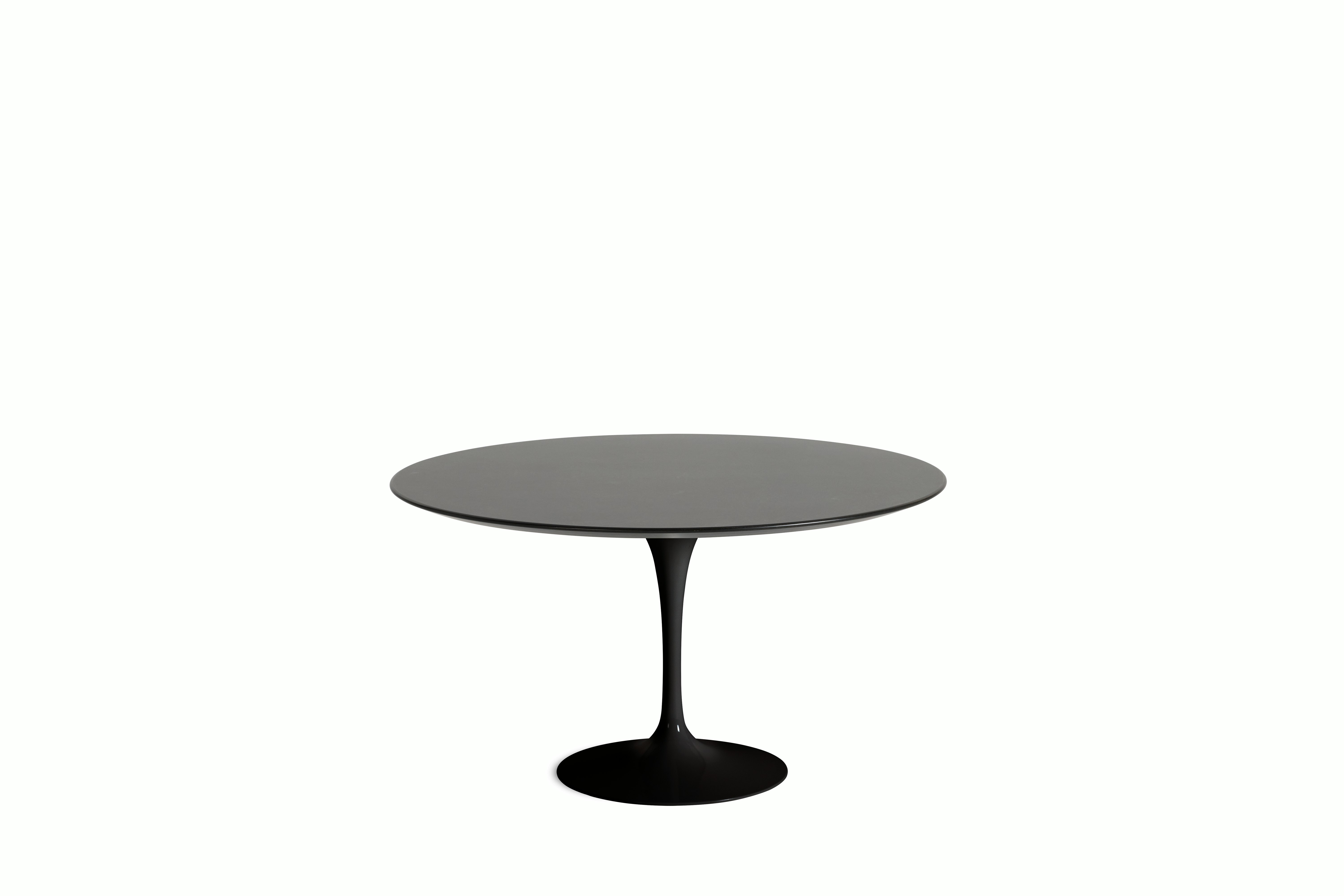 Saarinen Dining Table, Knoll | MillerKnoll