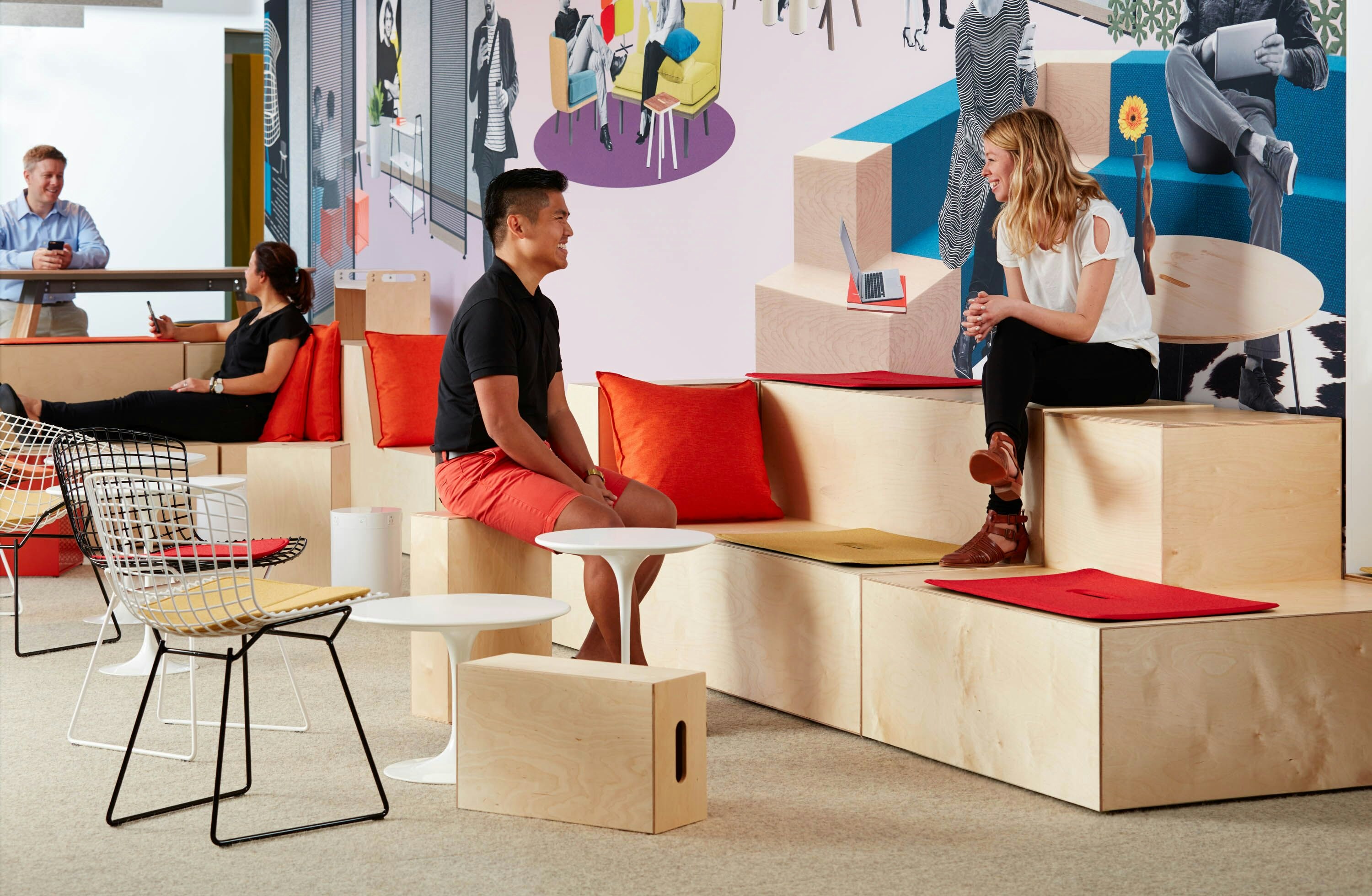 Saarinen Side Tables | Knoll