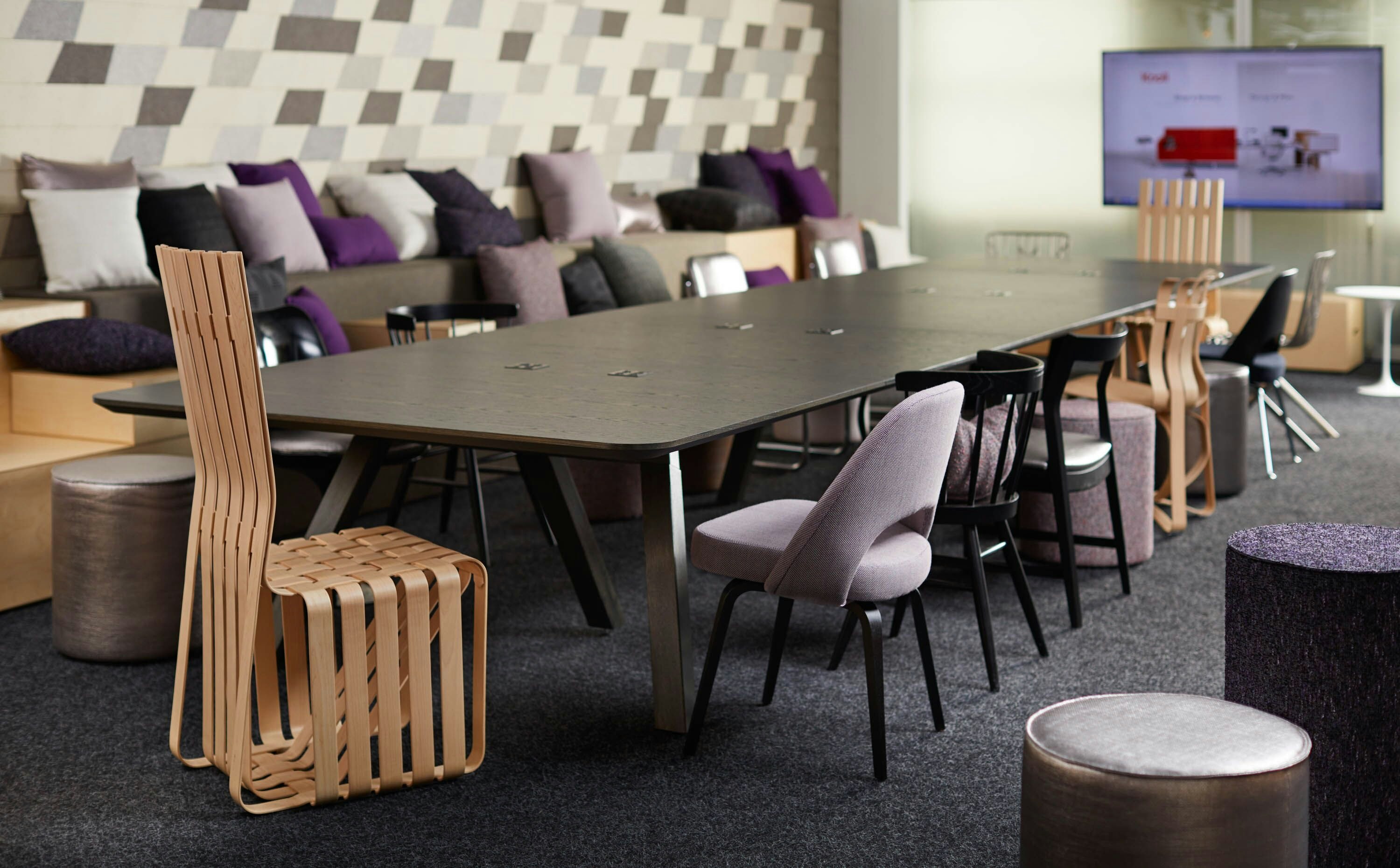 Rockwell Unscripted™ Steps | Knoll