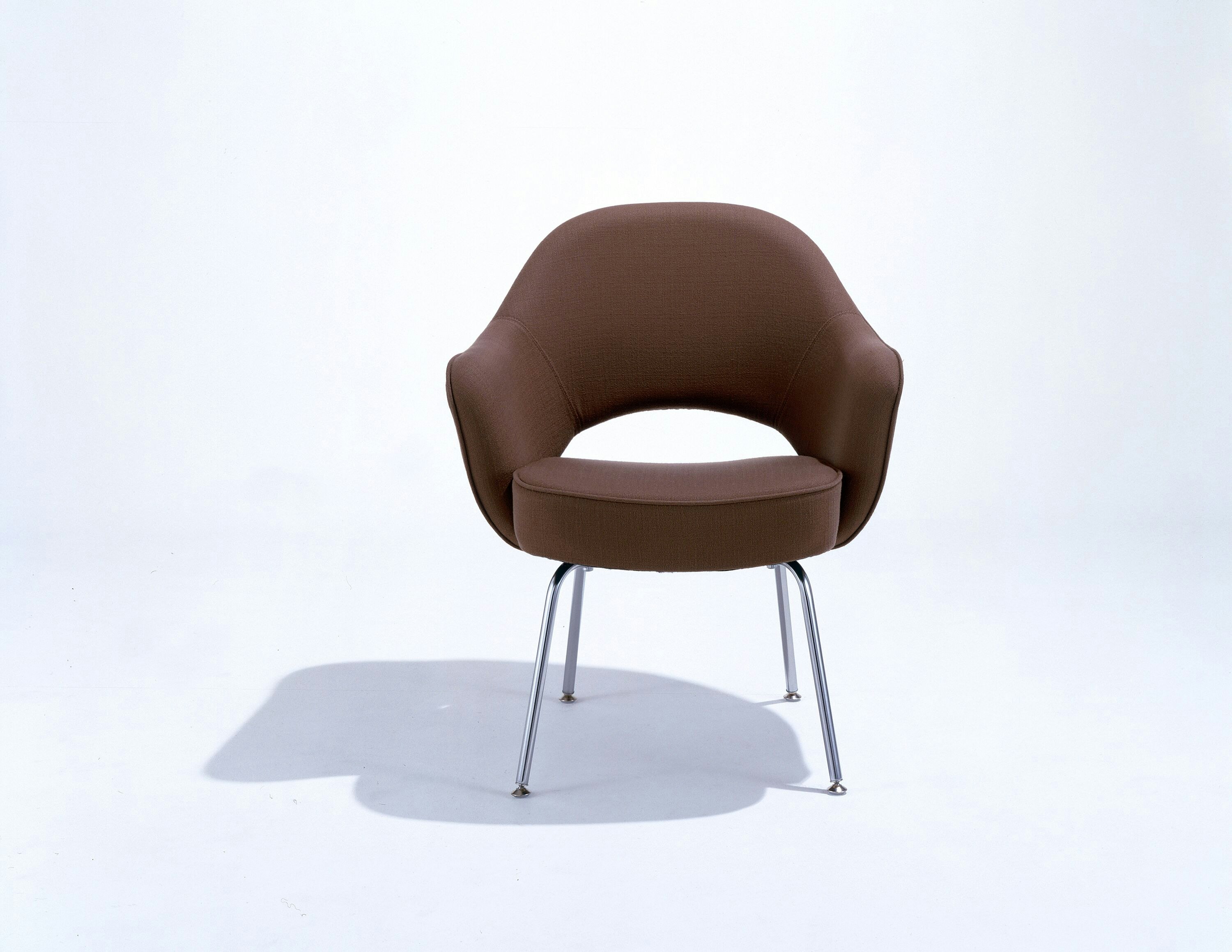 Saarinen Executive Arm Chair with Tubular Legs - Original Design | Knoll