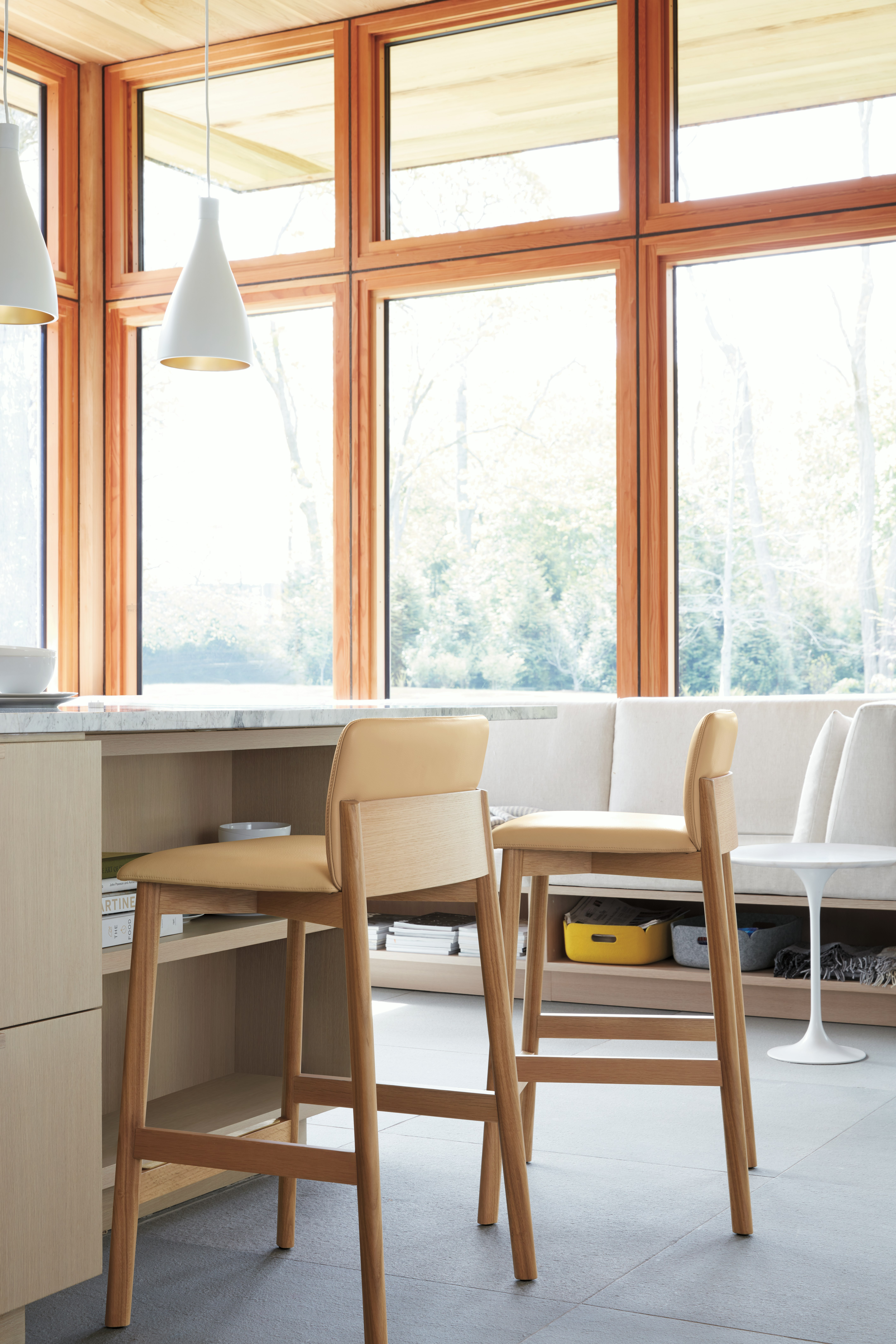 Contour Stool, DWR Collection | MillerKnoll