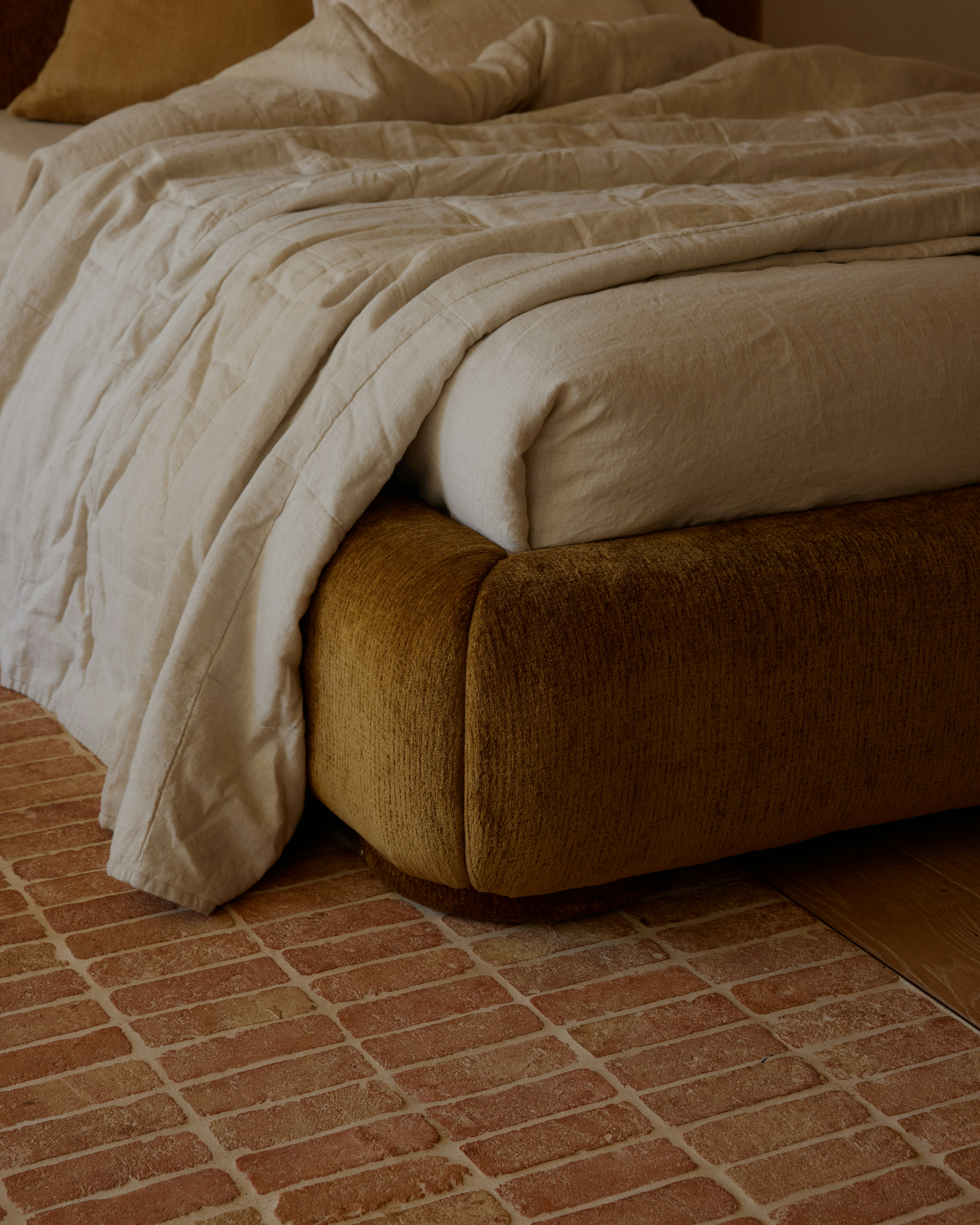 Lull Bed – Design Within Reach