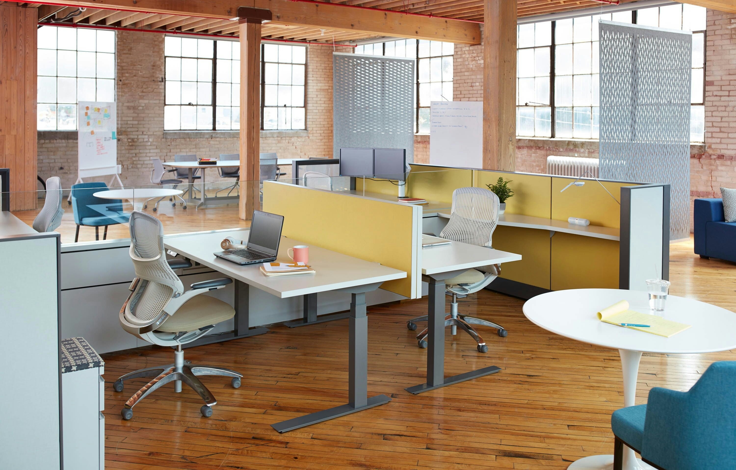 Tone™ Height-Adjustable Tables | Knoll