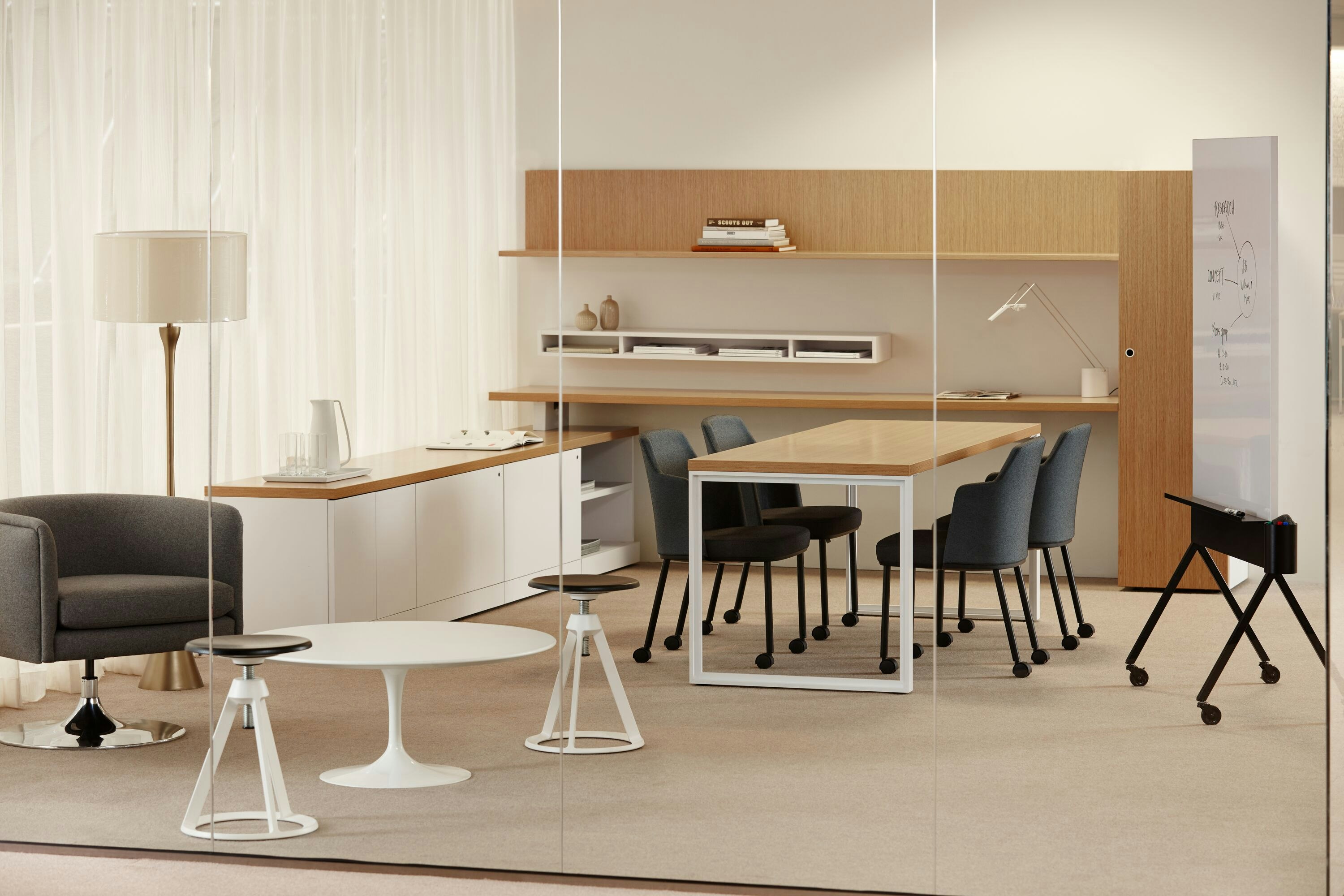 Saarinen Coffee Table | Knoll