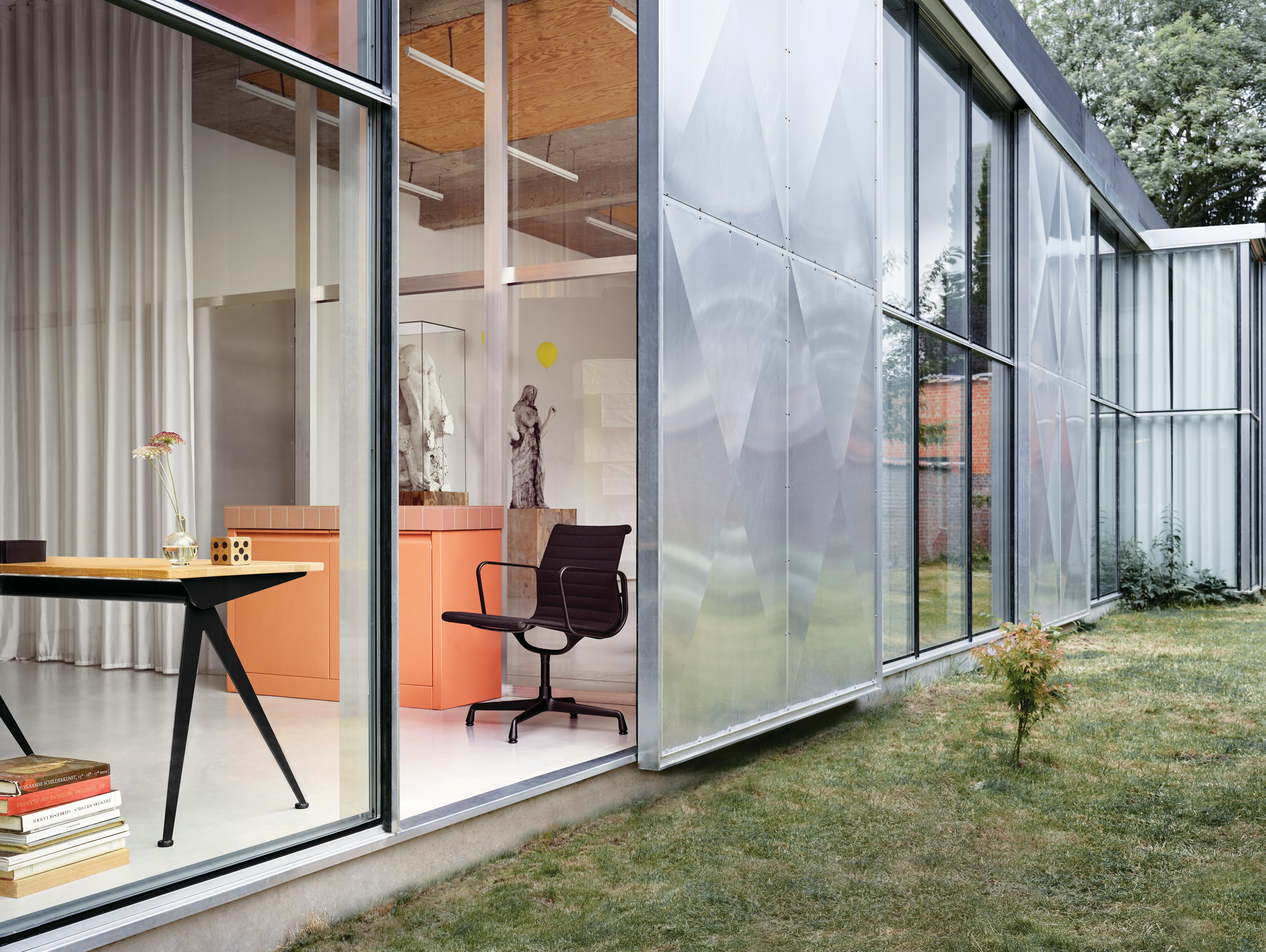 Prouvé Compas Direction Desk – Design Within Reach