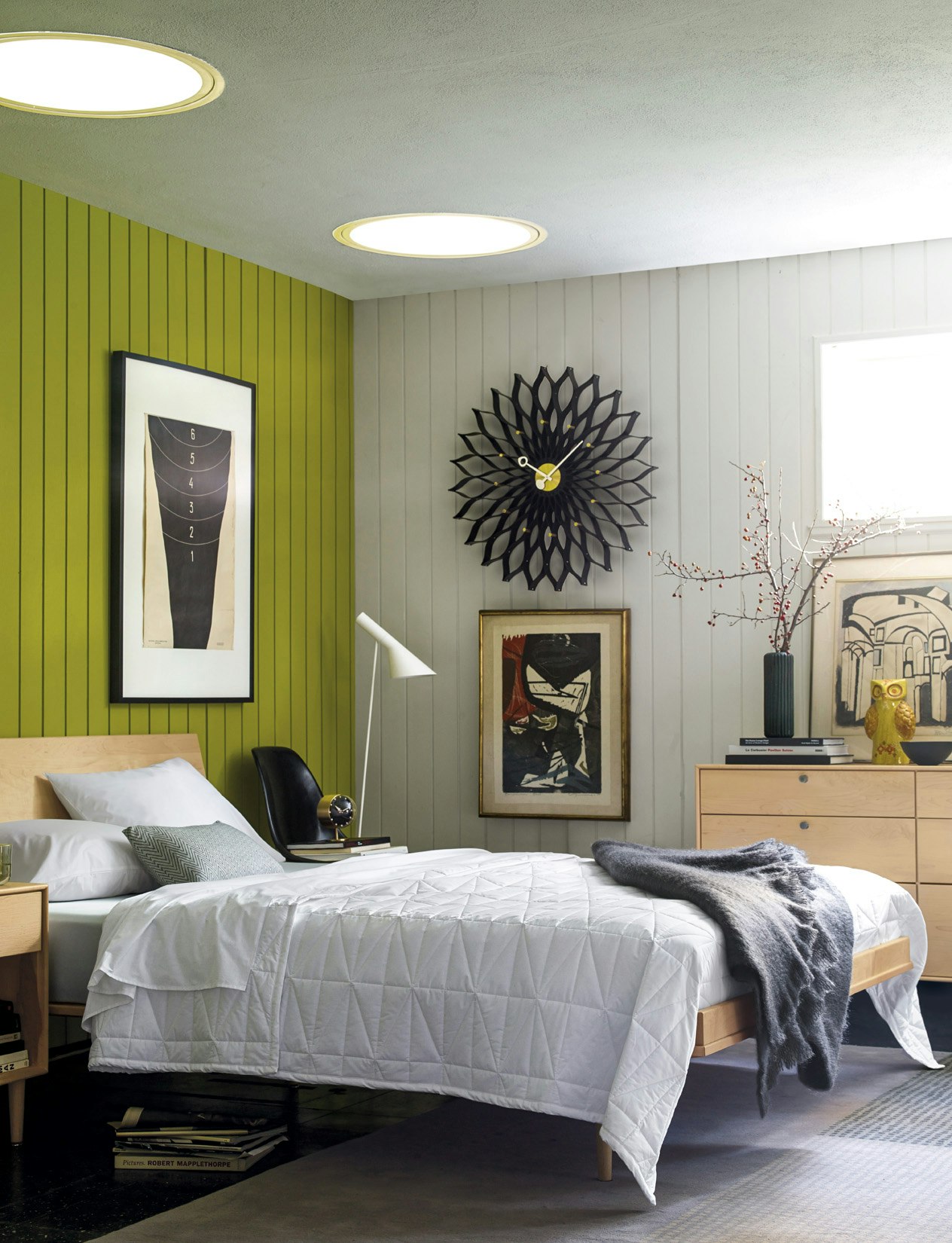 Clocks – Design Within Reach