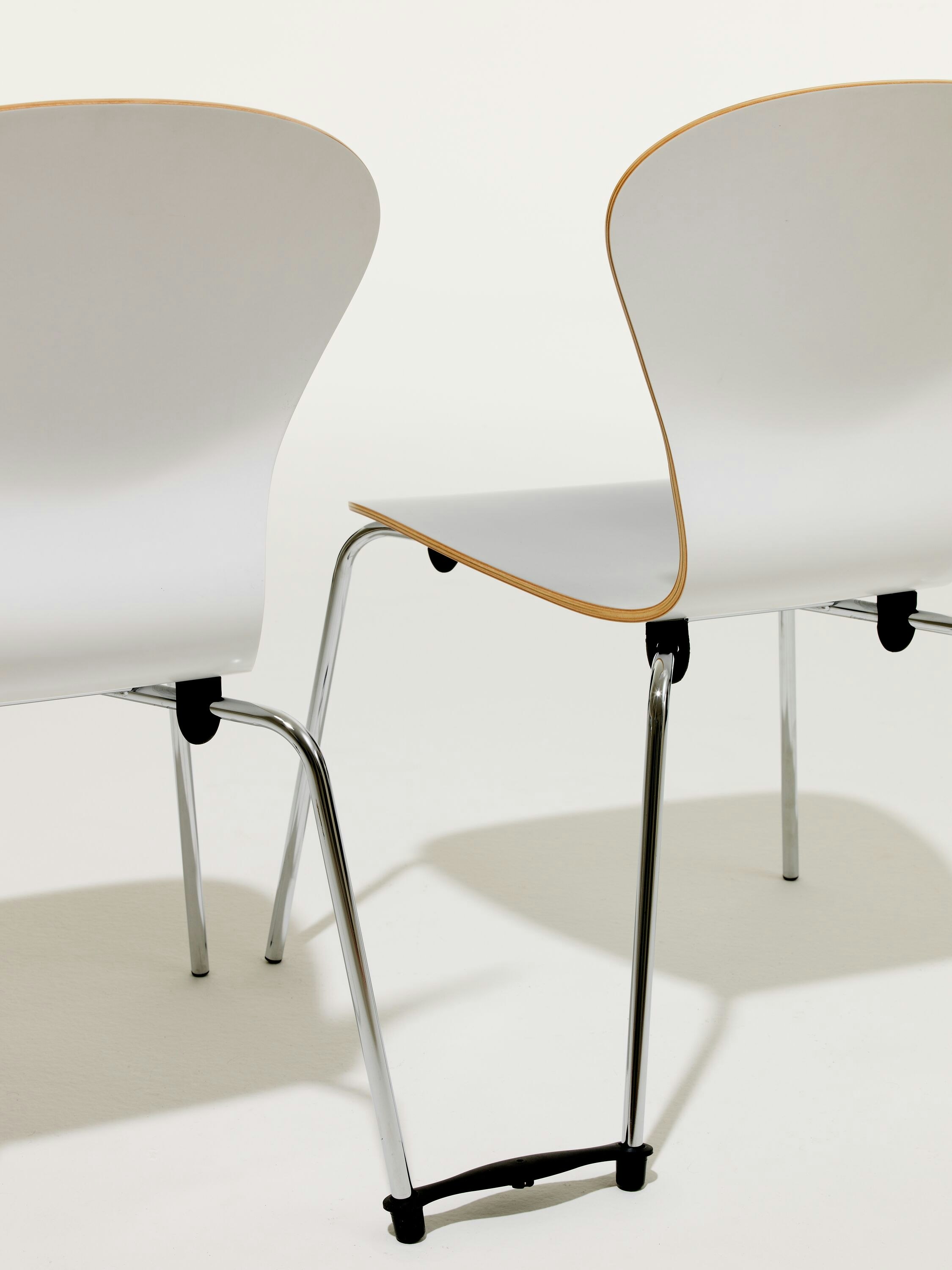 Sprite Stacking Chair | Knoll