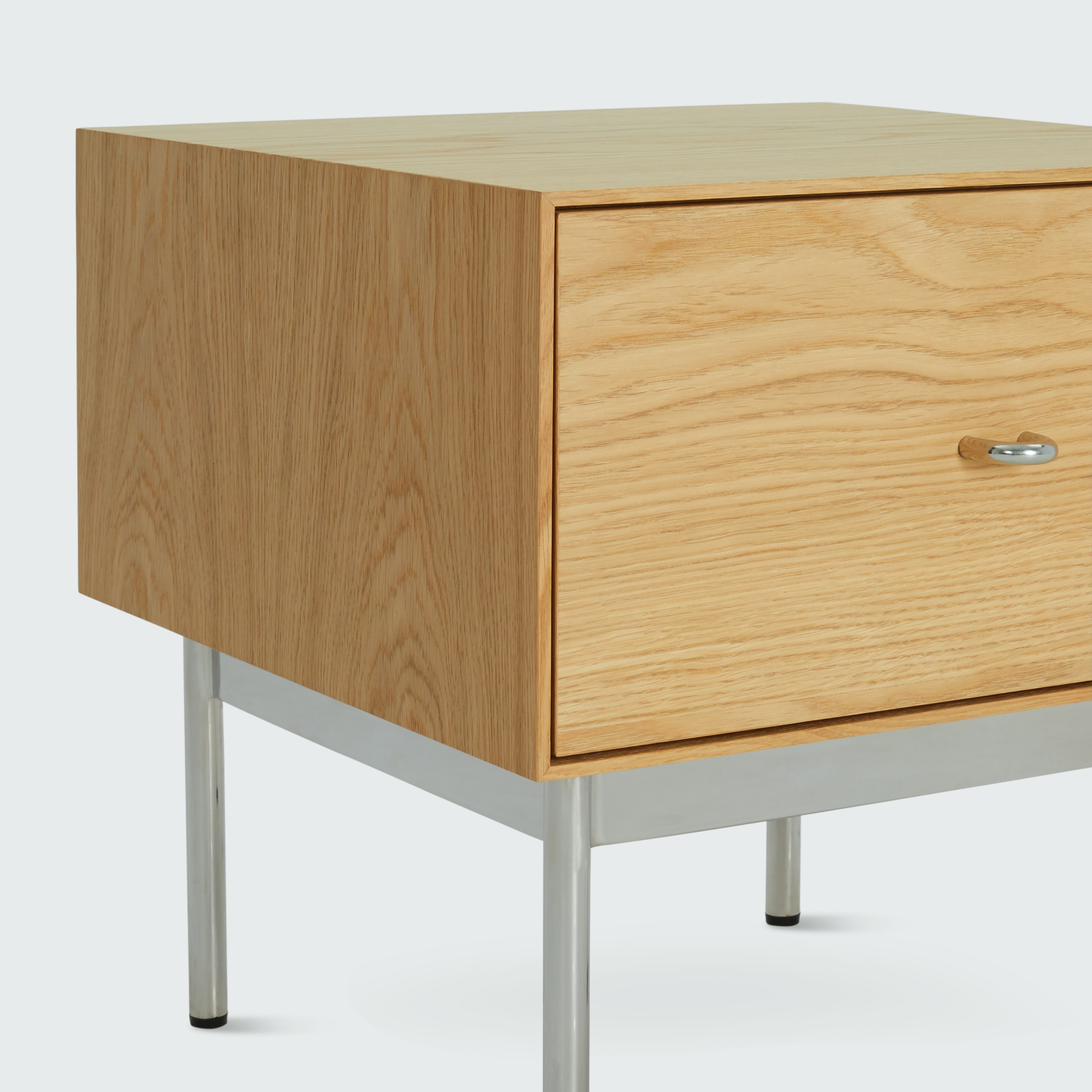 Loop Bedside Table – Design Within Reach