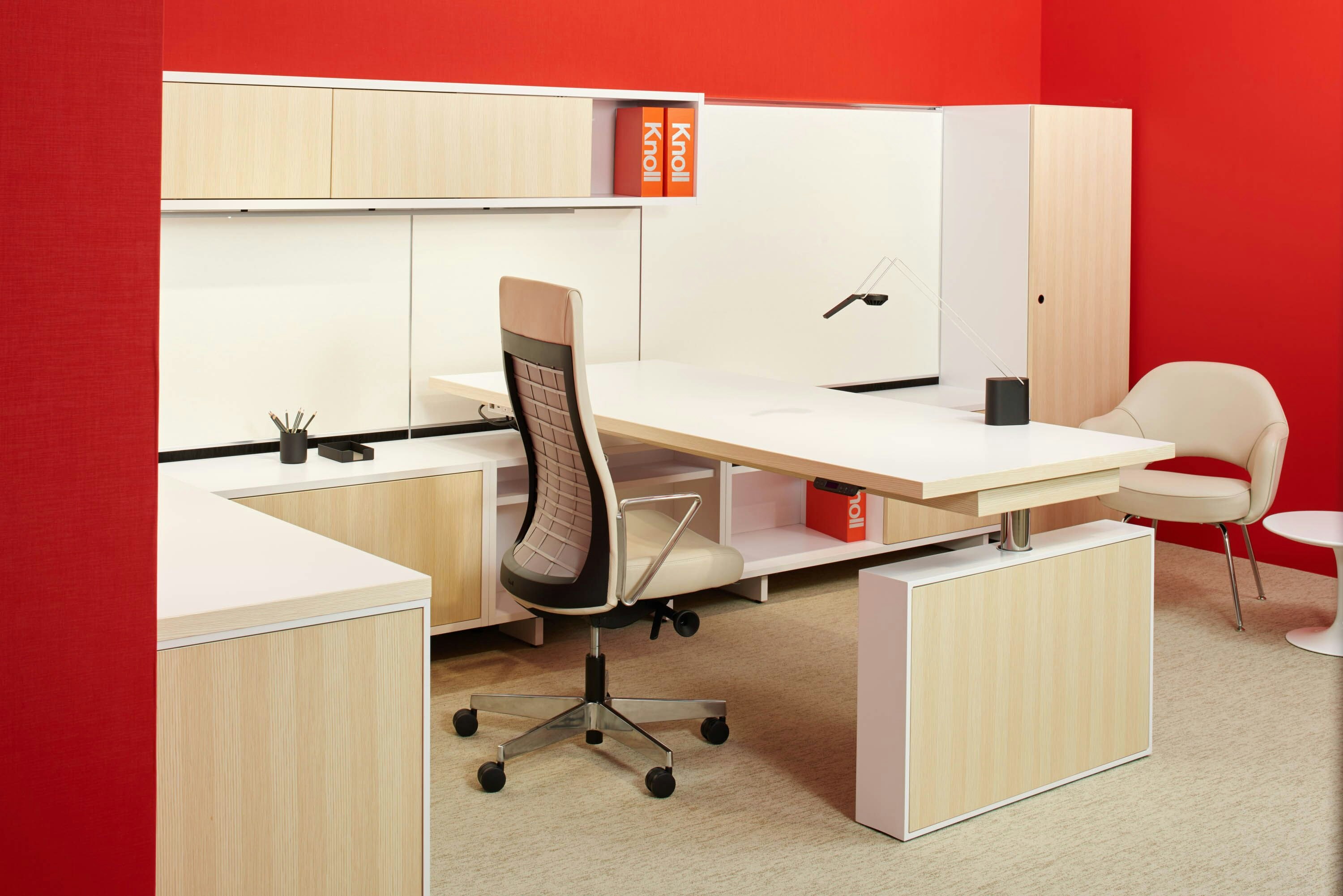 Reff Profiles™ Height-Adjustable Desks | Knoll