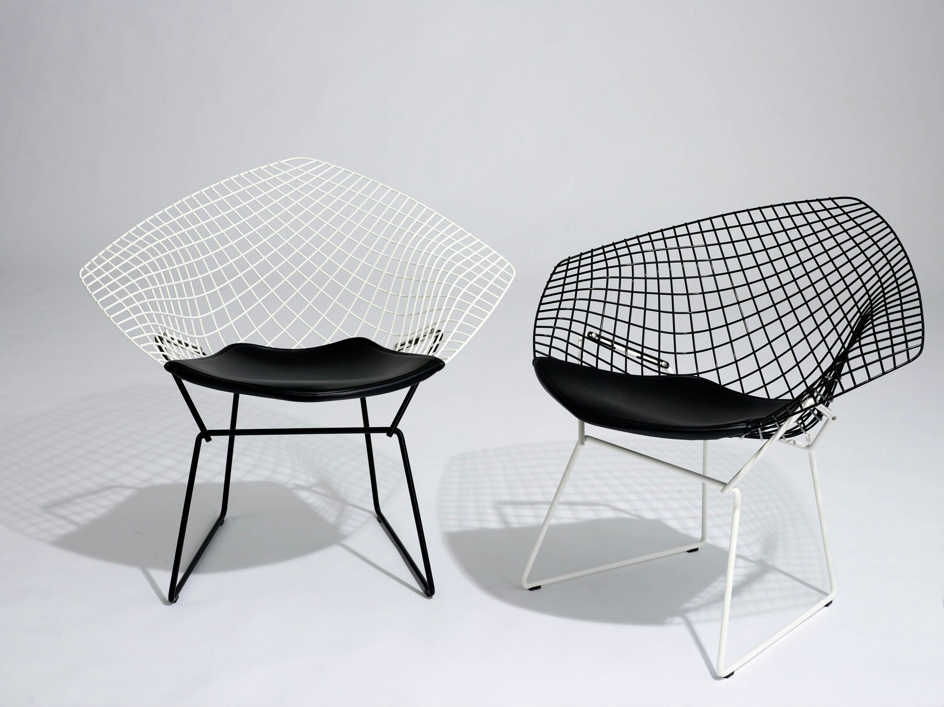 Bertoia Diamond™ Chair - Original Design | Knoll
