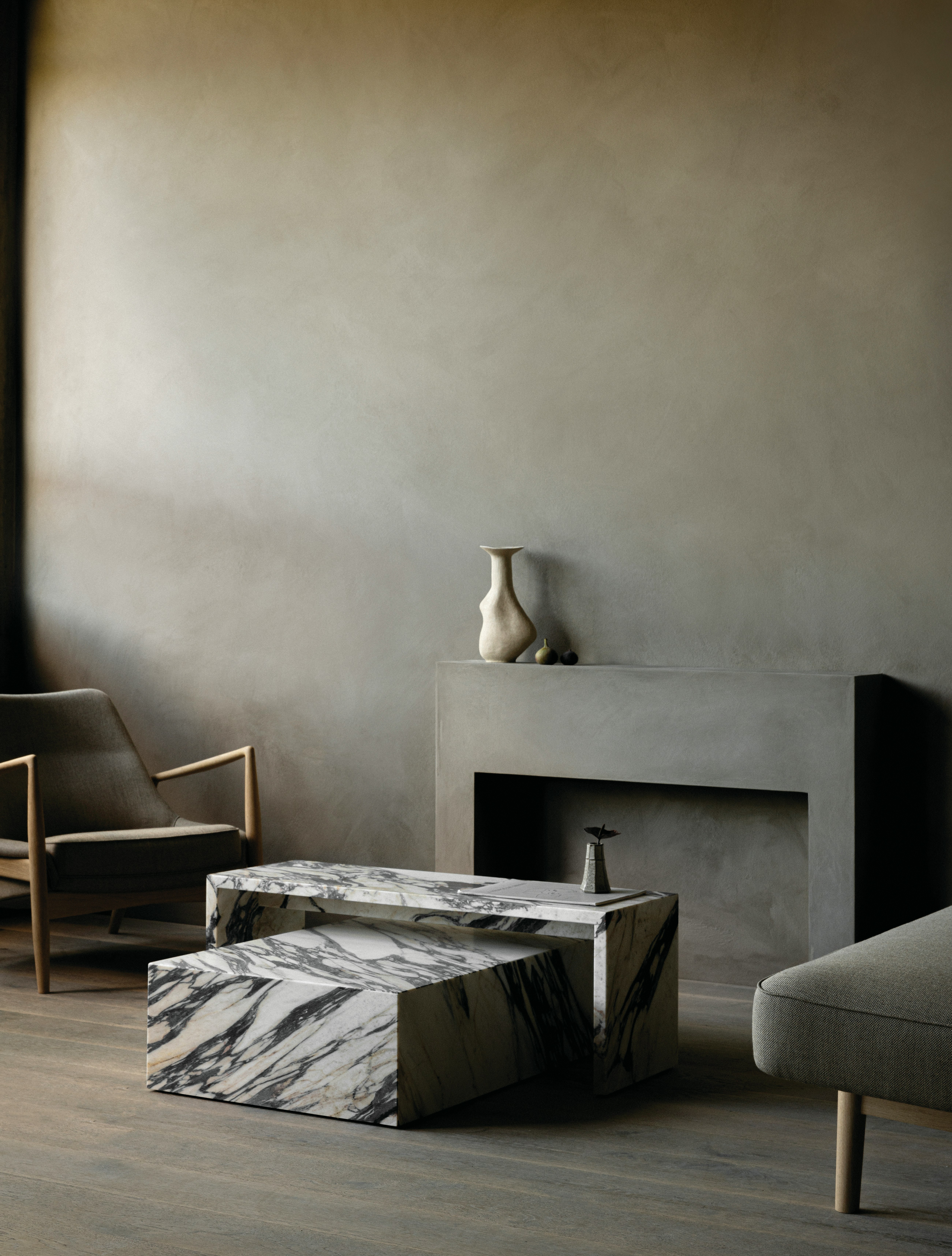 Plinth Bridge – Design Within Reach