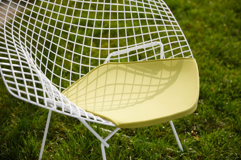 Bertoia Diamond Lounge Chair, Full Cover | Knoll Bertoia Diamond Lounge Chair, Full Cover | Knoll