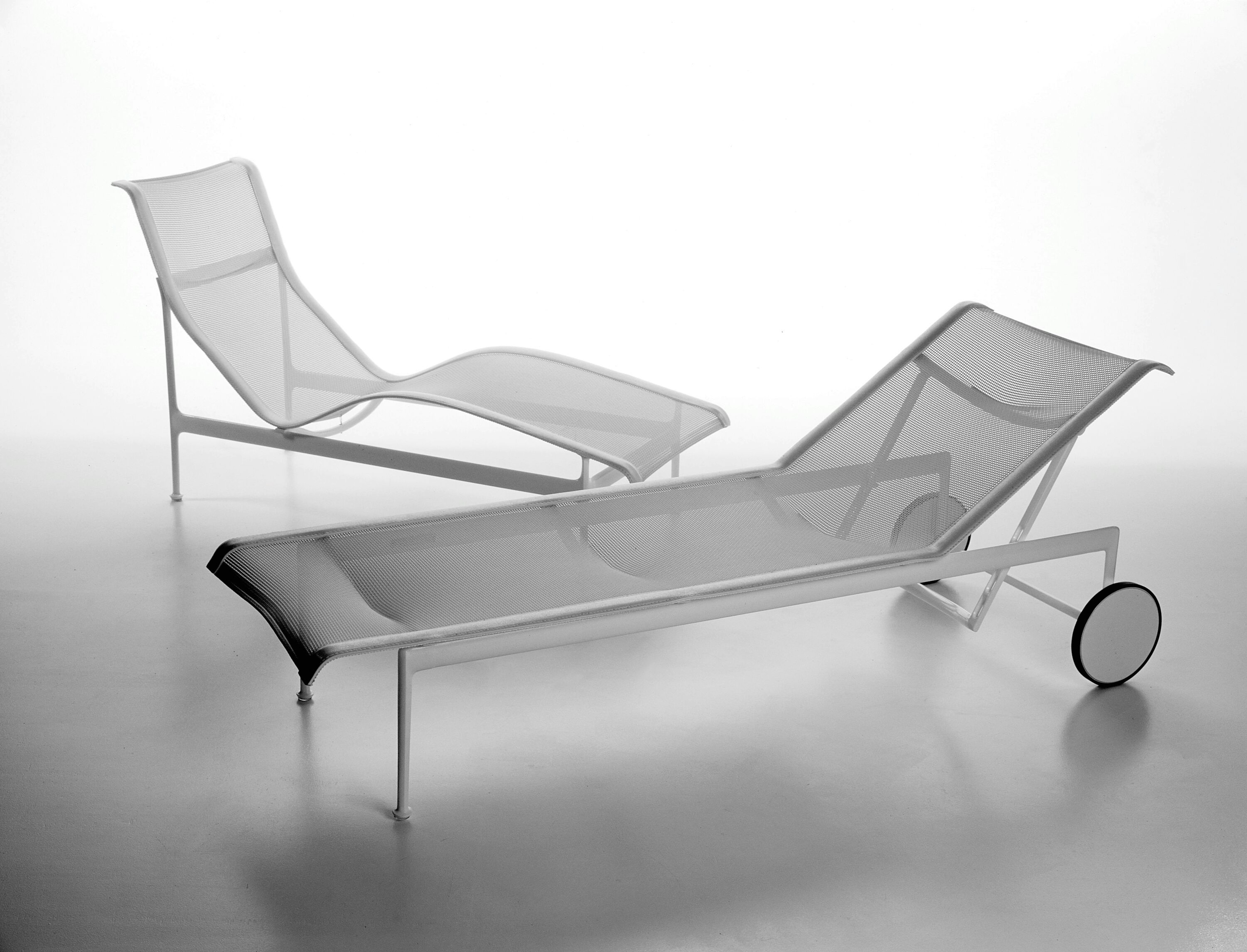 1966 Contour Chaise | Knoll