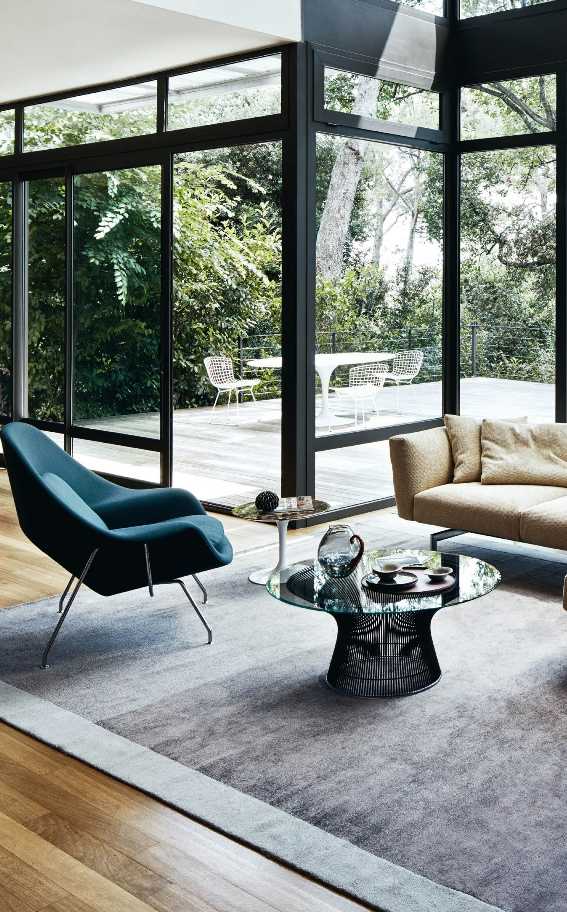 Womb™ Chair - Original Design | Knoll