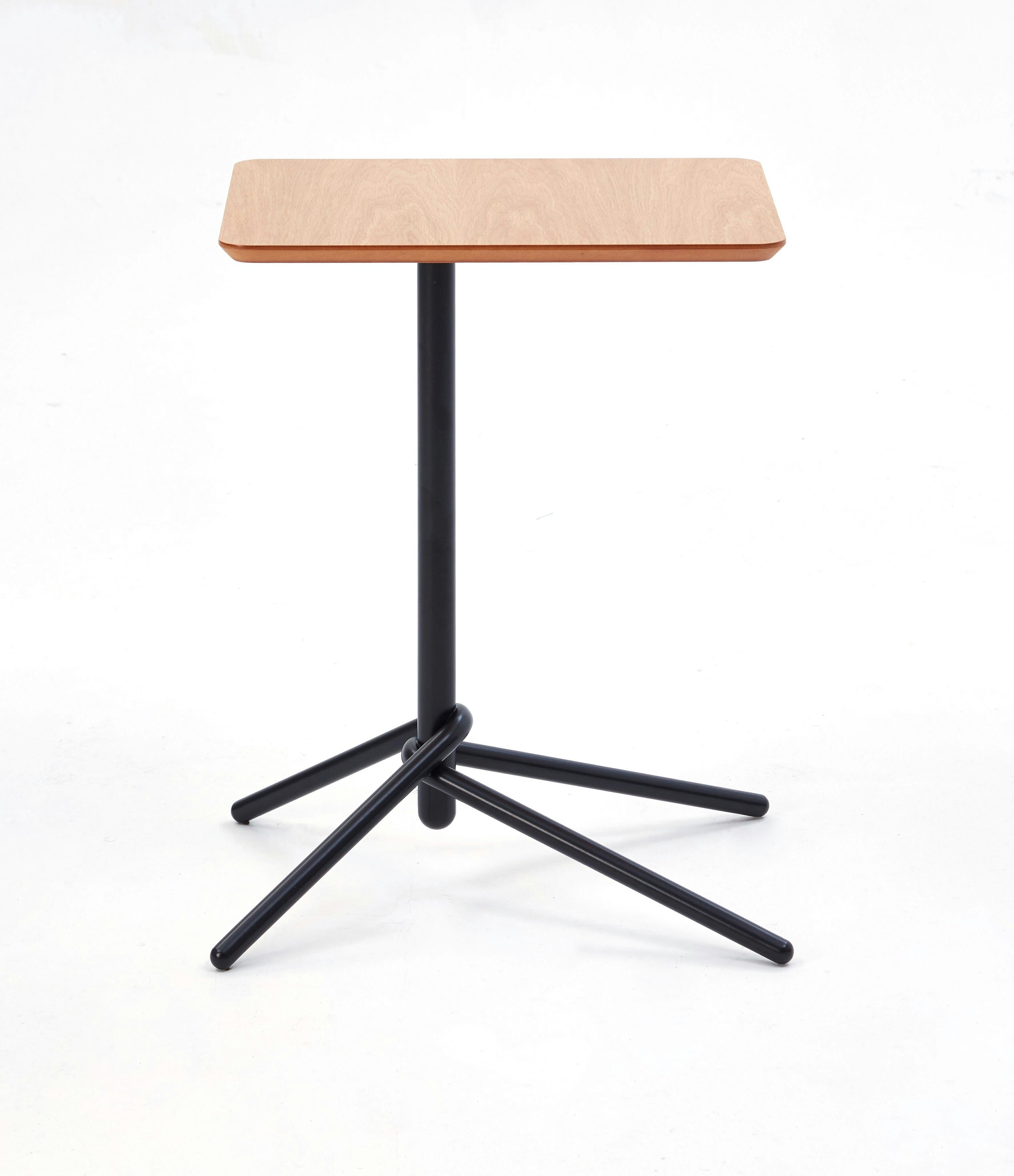 Knot Side Table, NaughtOne | MillerKnoll