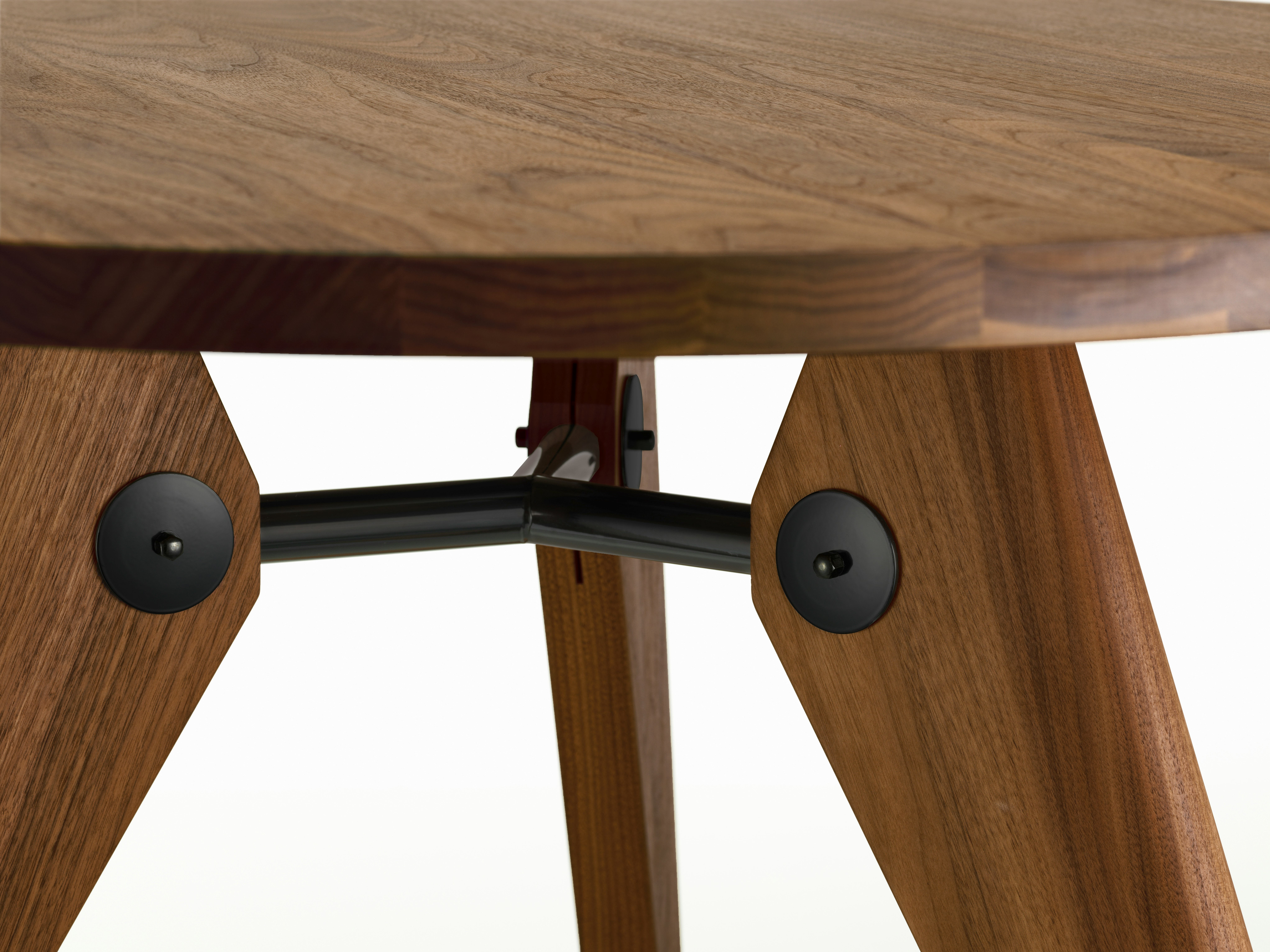 Modern Dining Tables – Design Within Reach