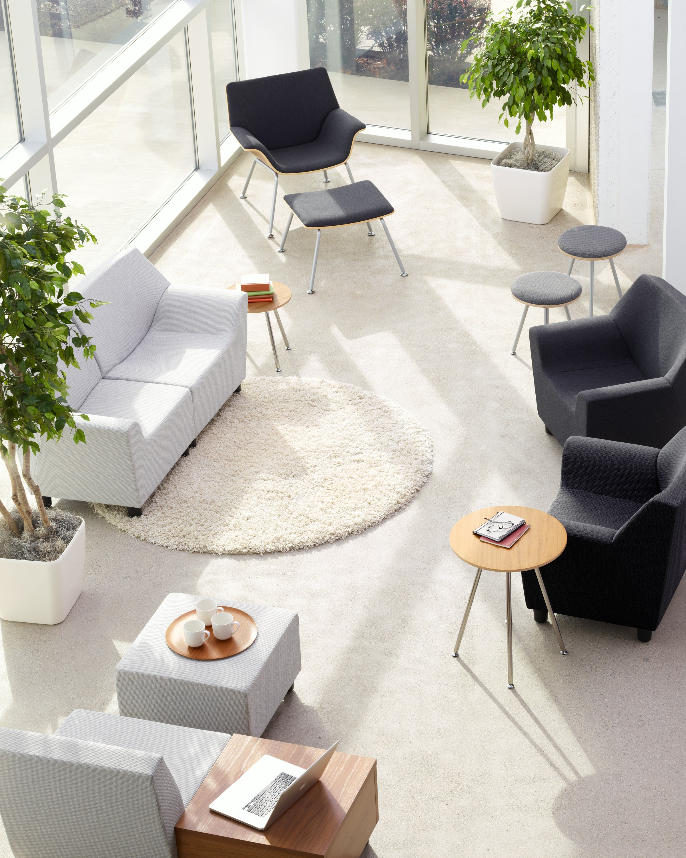 Swoop Box Table, Herman Miller | MillerKnoll