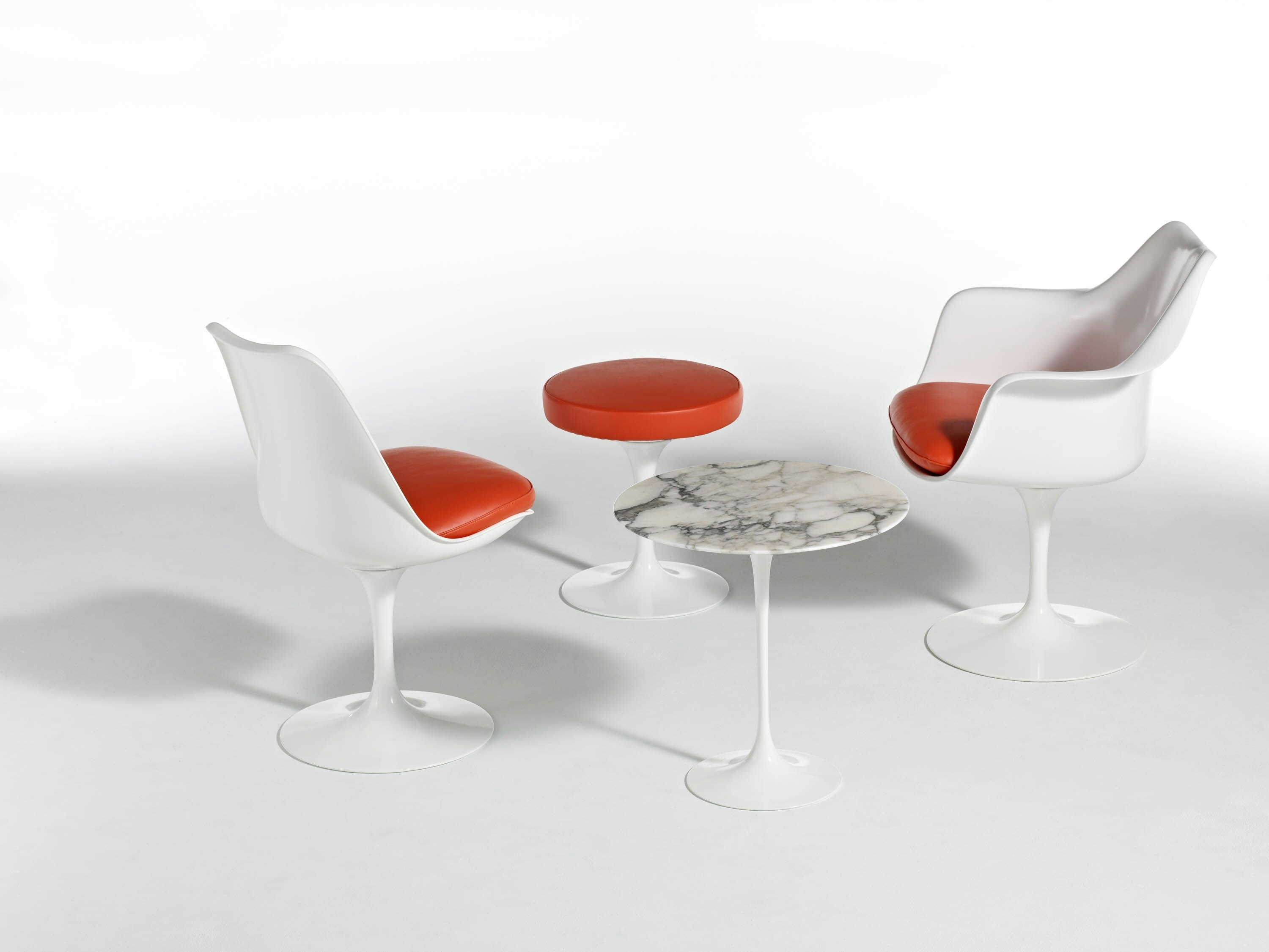 Tulip™ Arm Chair - Original Design | Knoll