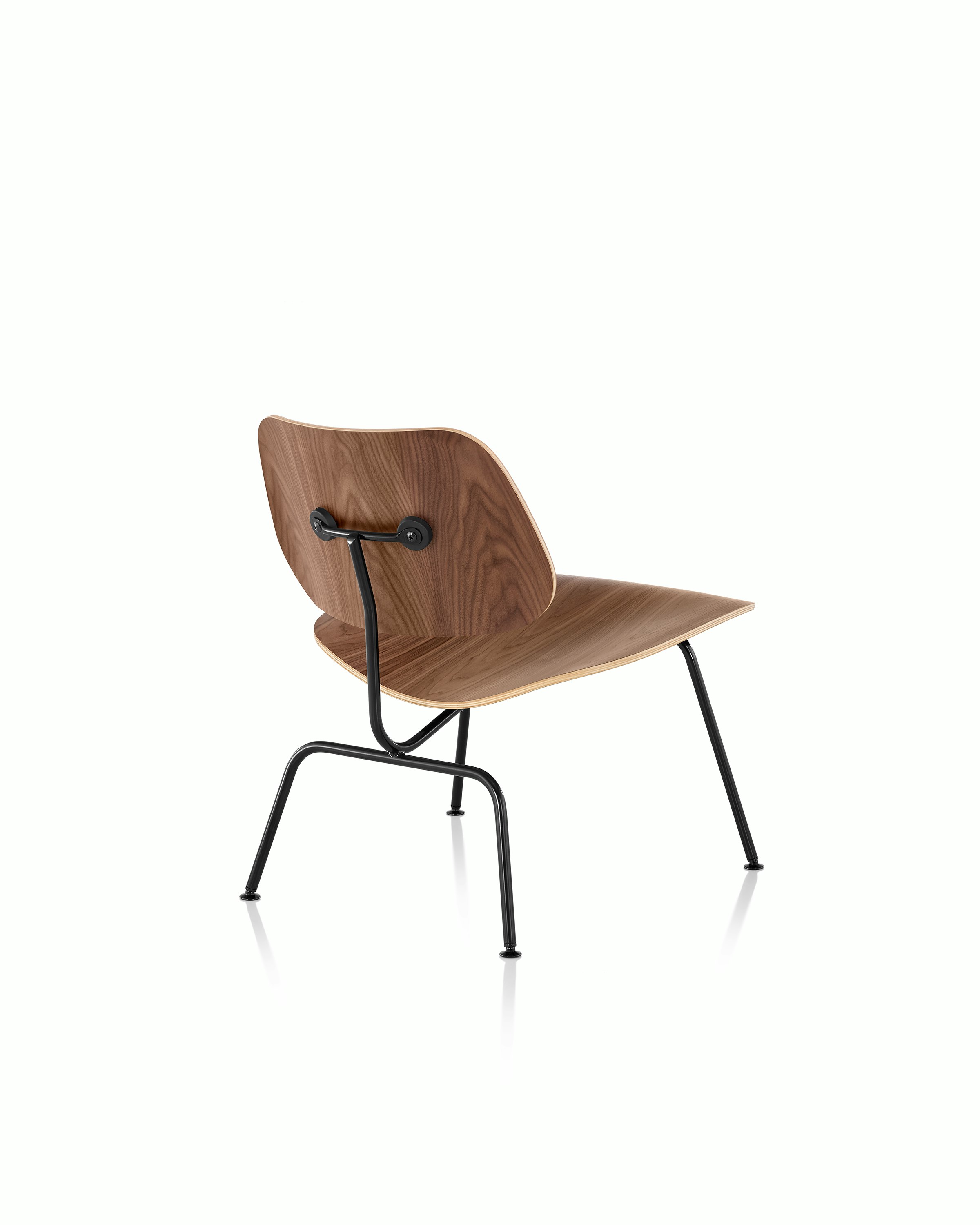 Lounge Chairs & Ottomans – Herman Miller Store