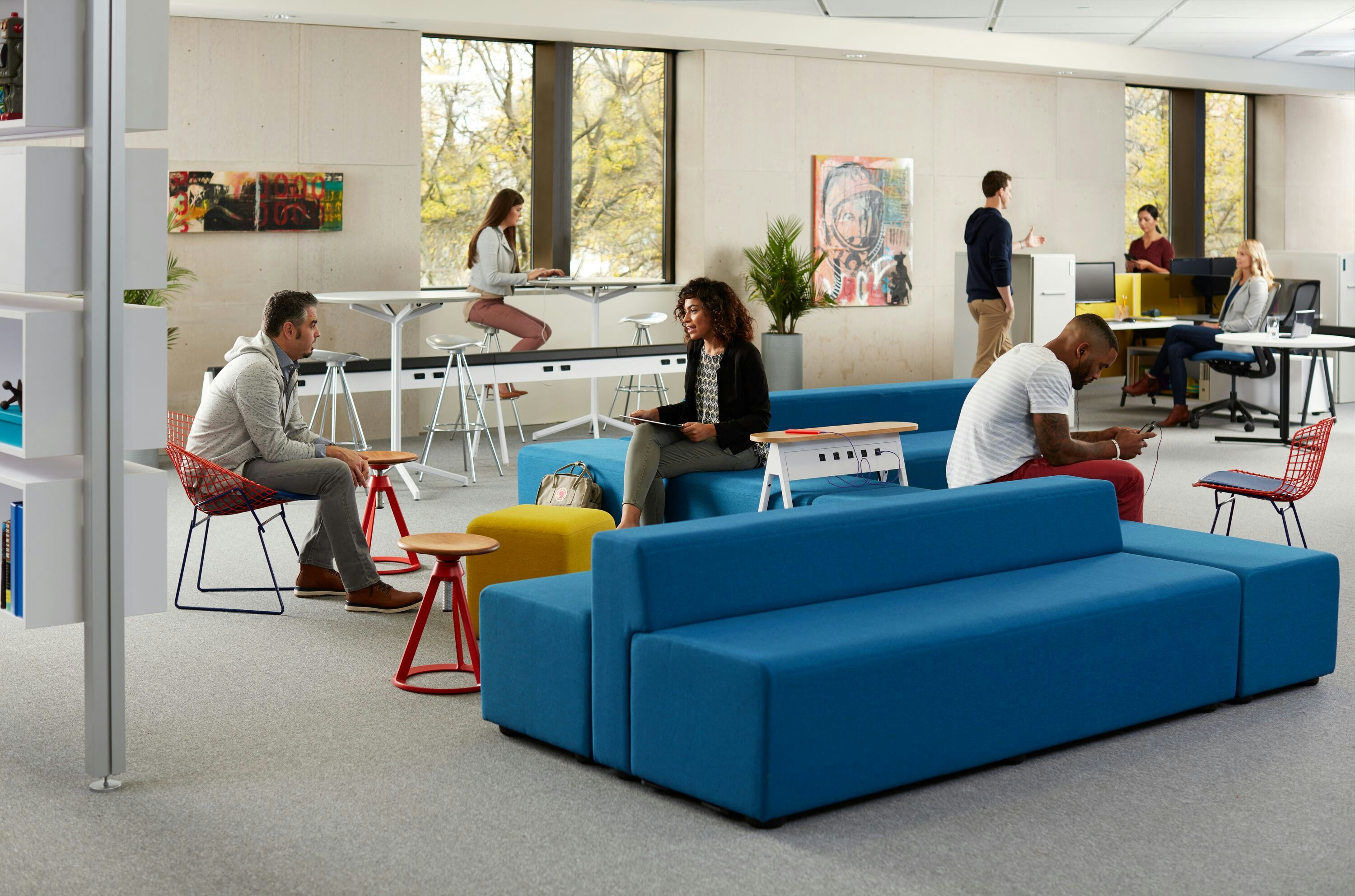Piton™ Stool | Knoll