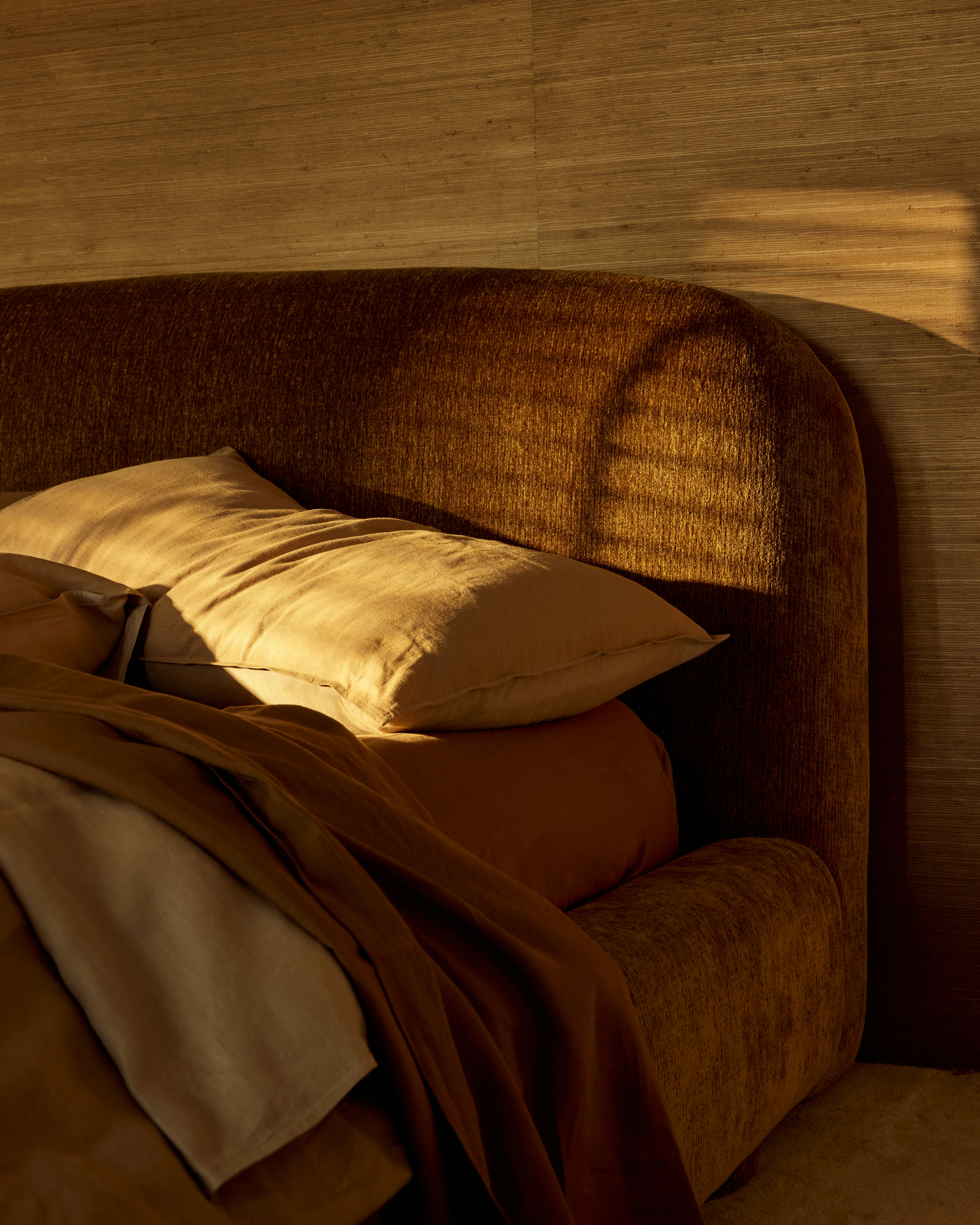 Lull Bed – Design Within Reach