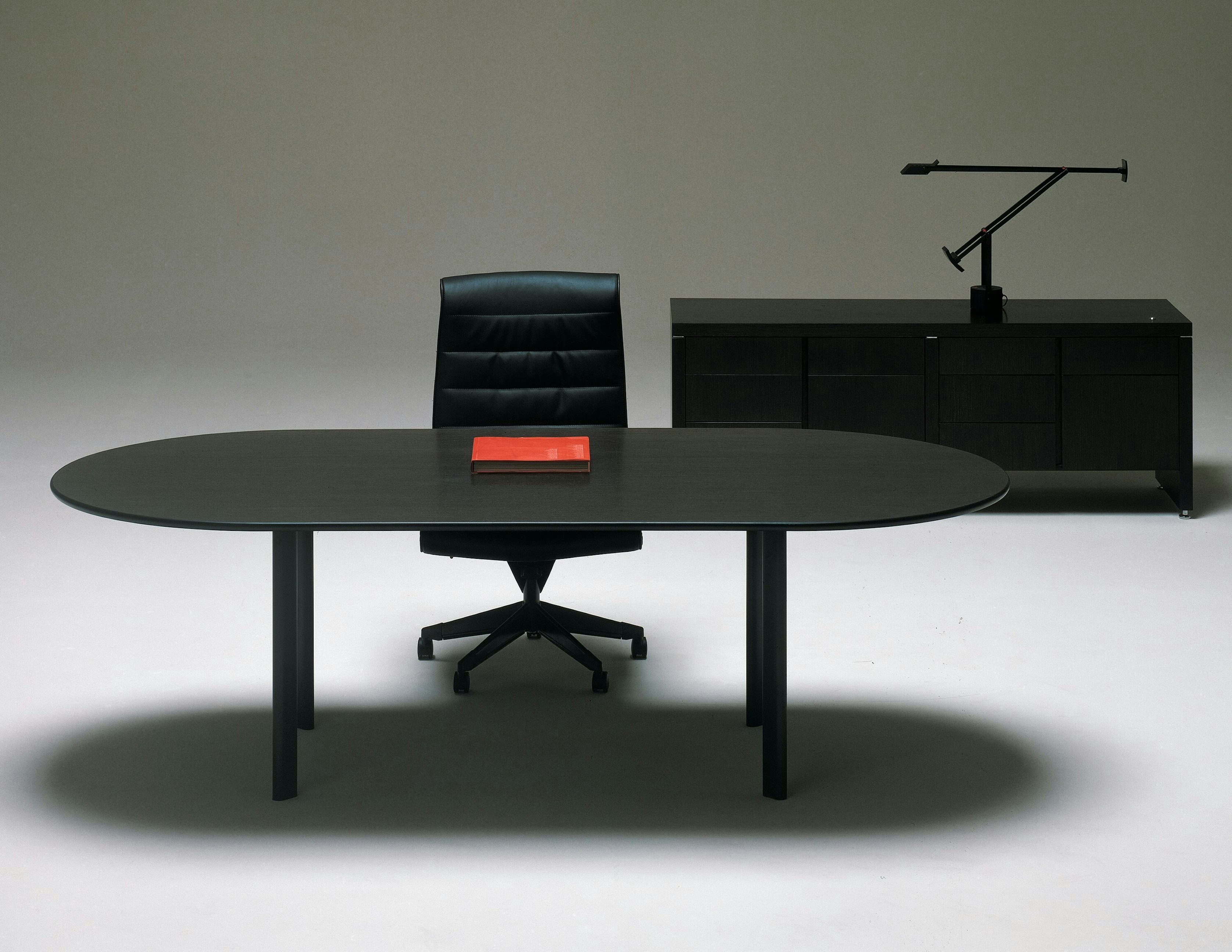 D'Urso High Tables | Knoll