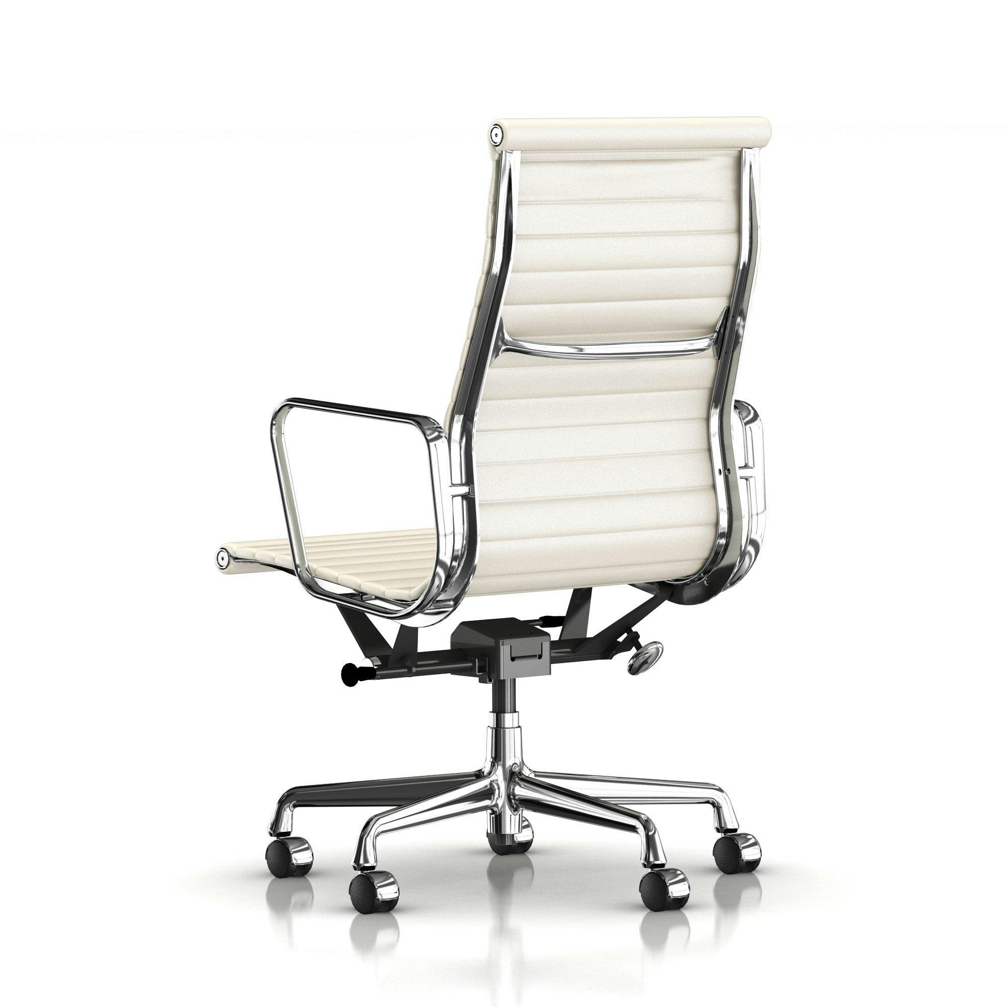 Eames Aluminum Group Chair, Executive – Design Within Reach