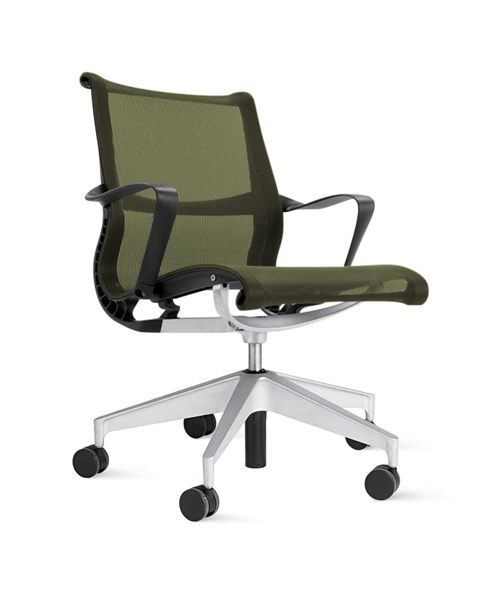 Eames Executive Chair – Design Within Reach