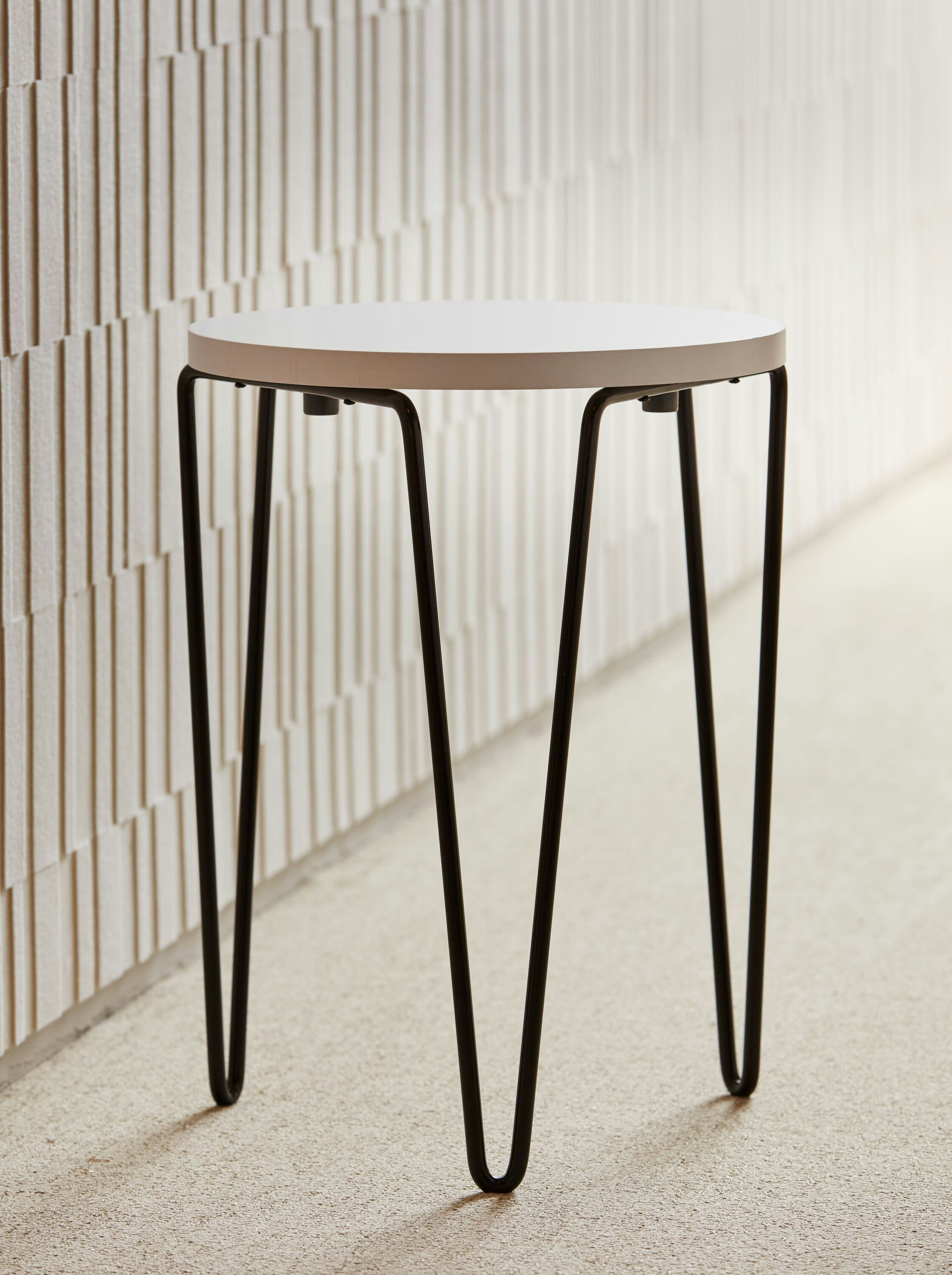 Florence Knoll Hairpin™ Stacking Table - Original Design | Knoll