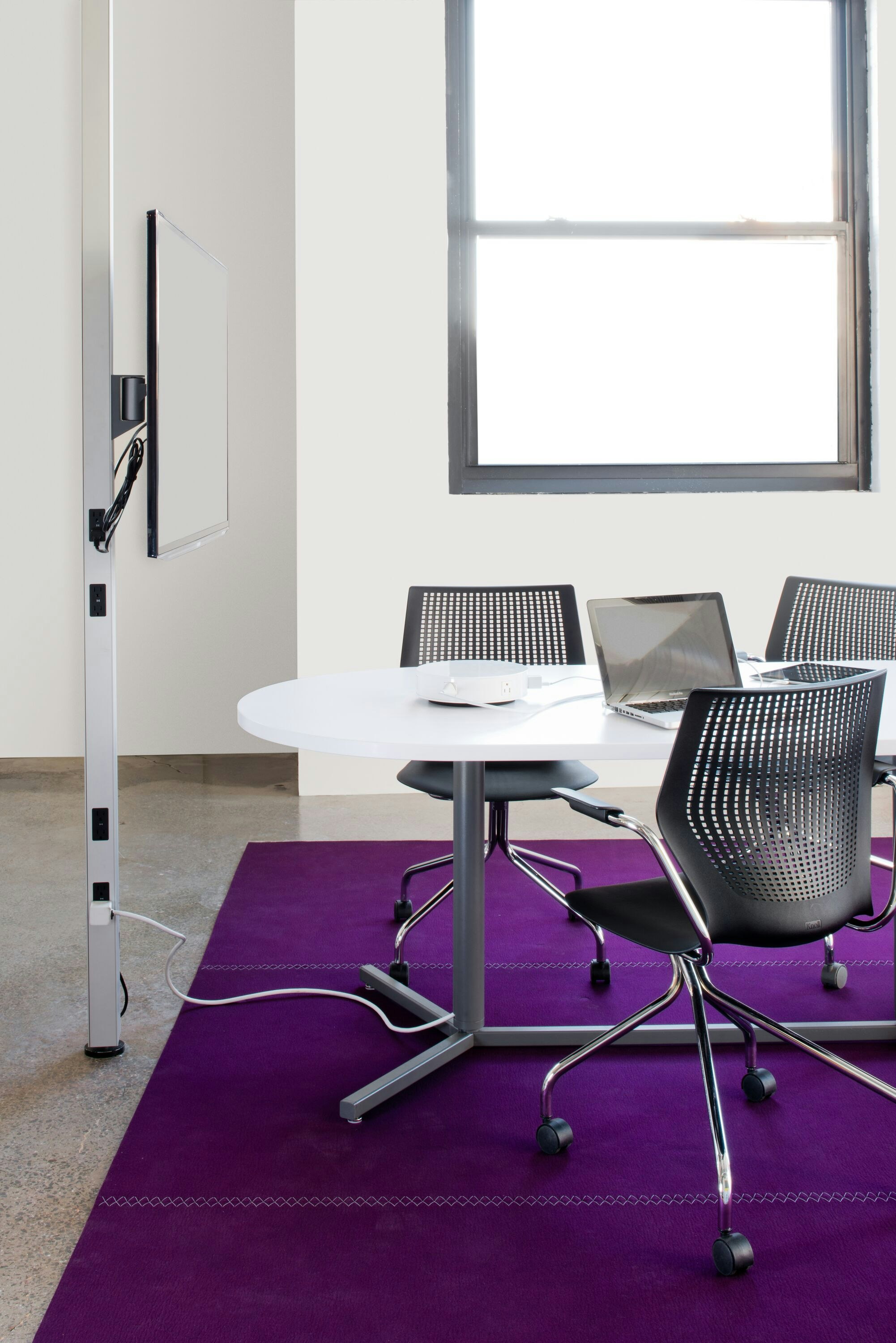 Antenna® Y-Base Tables | Knoll
