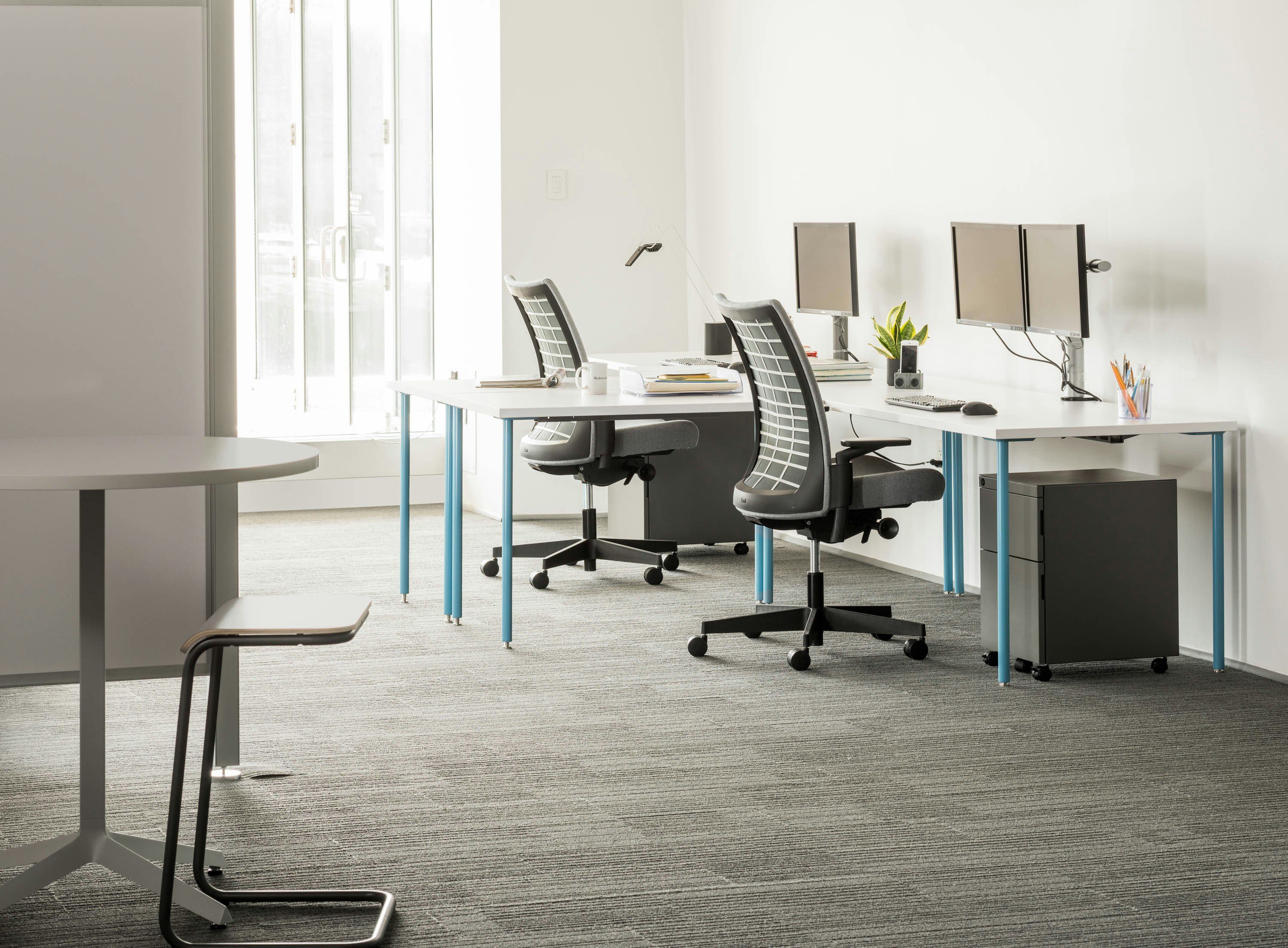 Antenna Simple Tables, Knoll | MillerKnoll