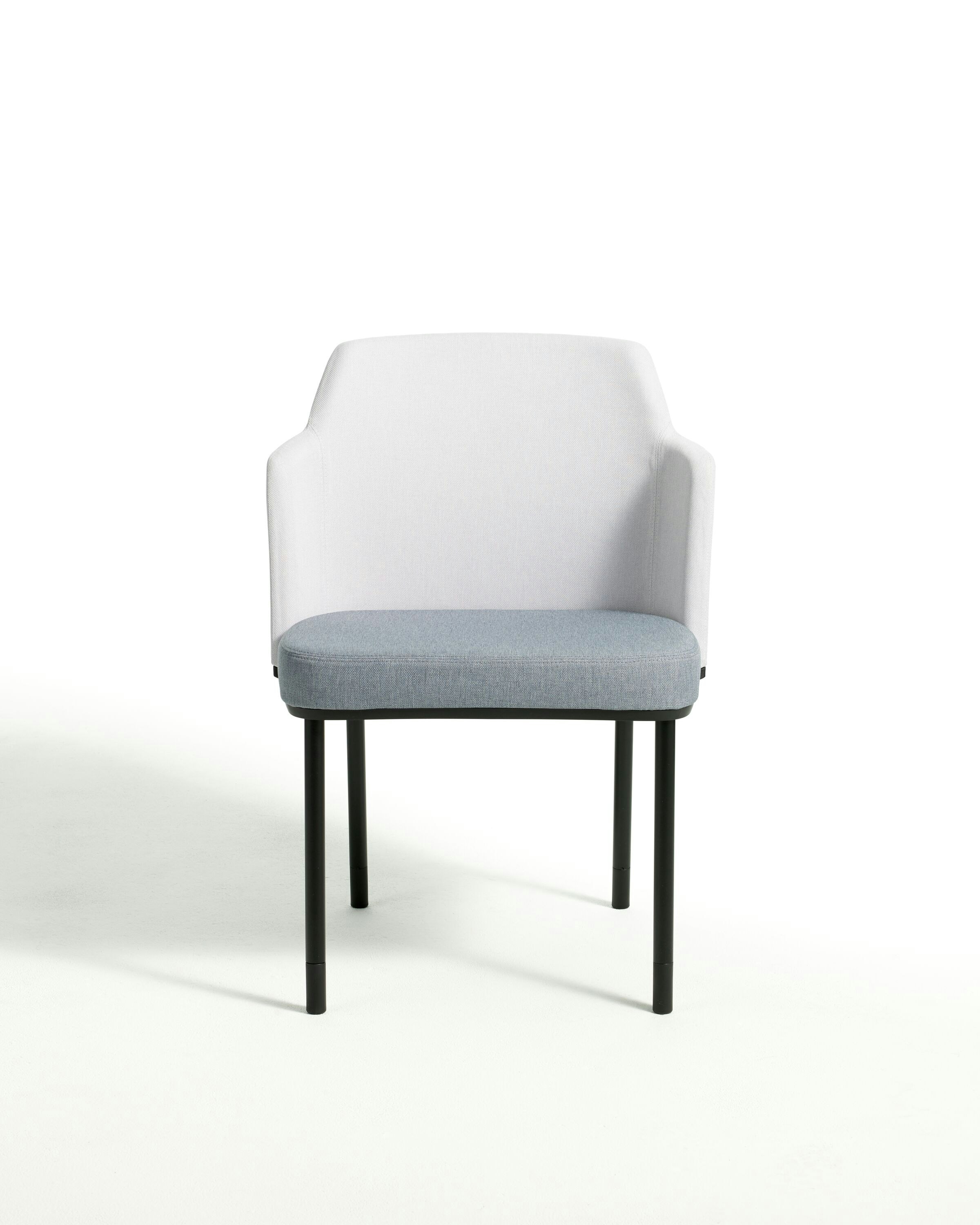 Remix® Side Chair | Knoll