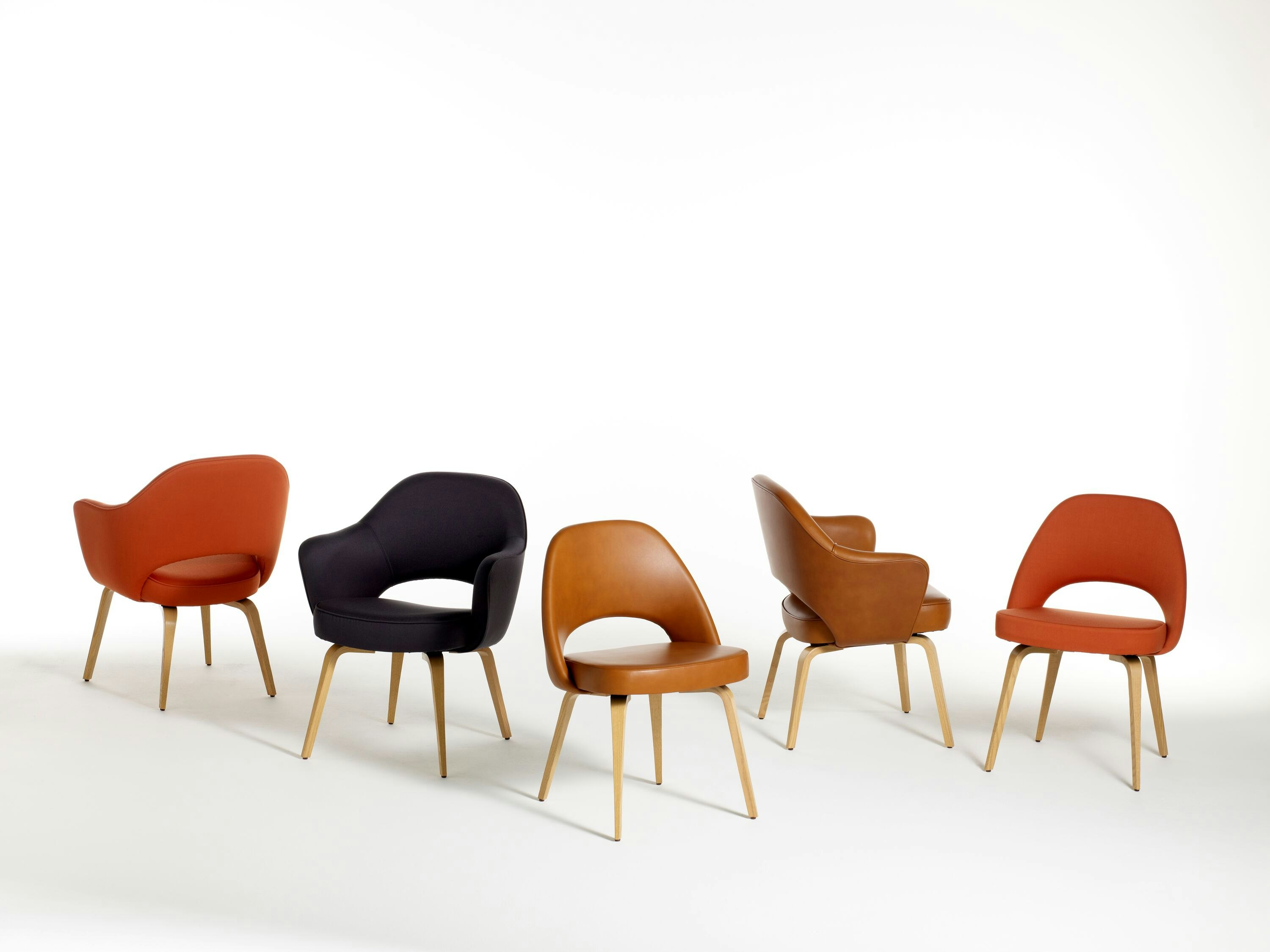 Saarinen Executive Armless Chair with Wood Legs - Original Design | Knoll