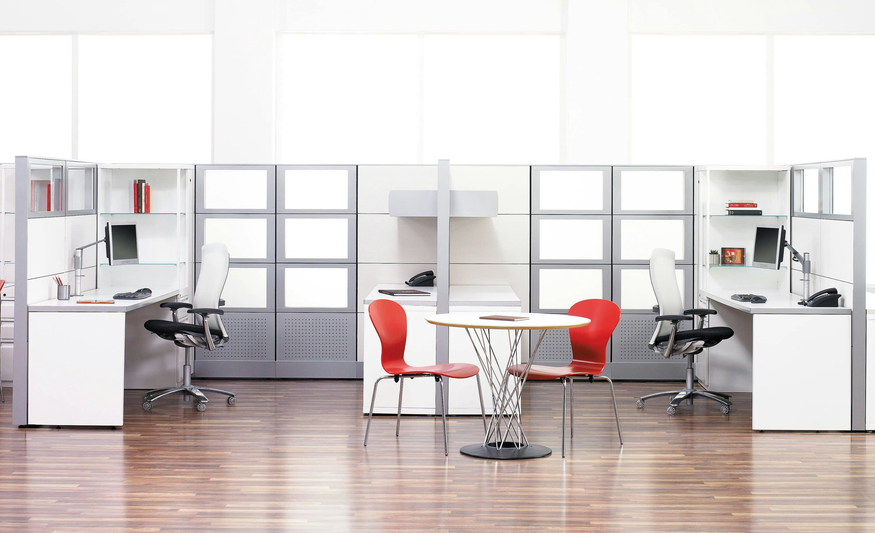 Sprite Stacking Chair | Knoll