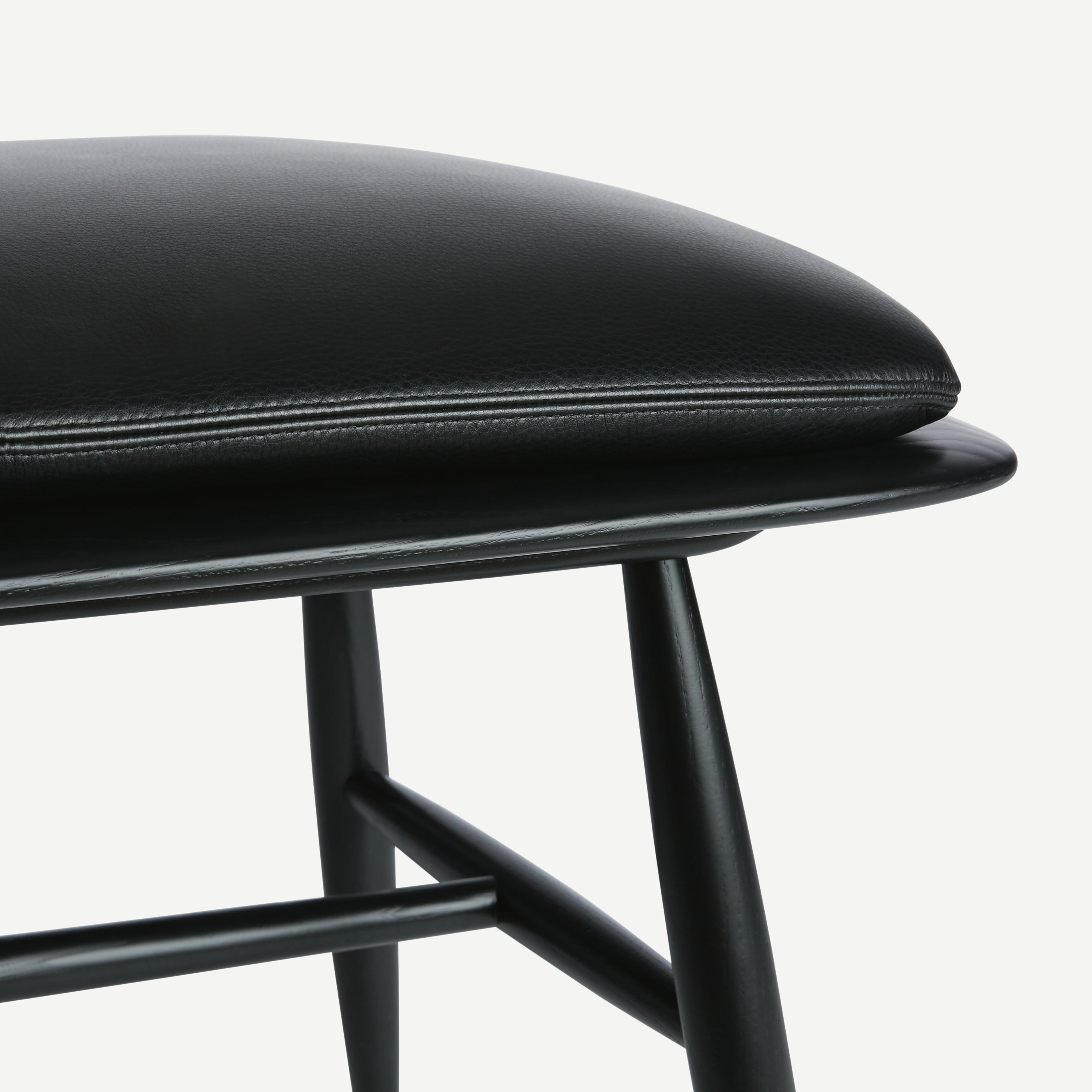 VON Bench – Design Within Reach