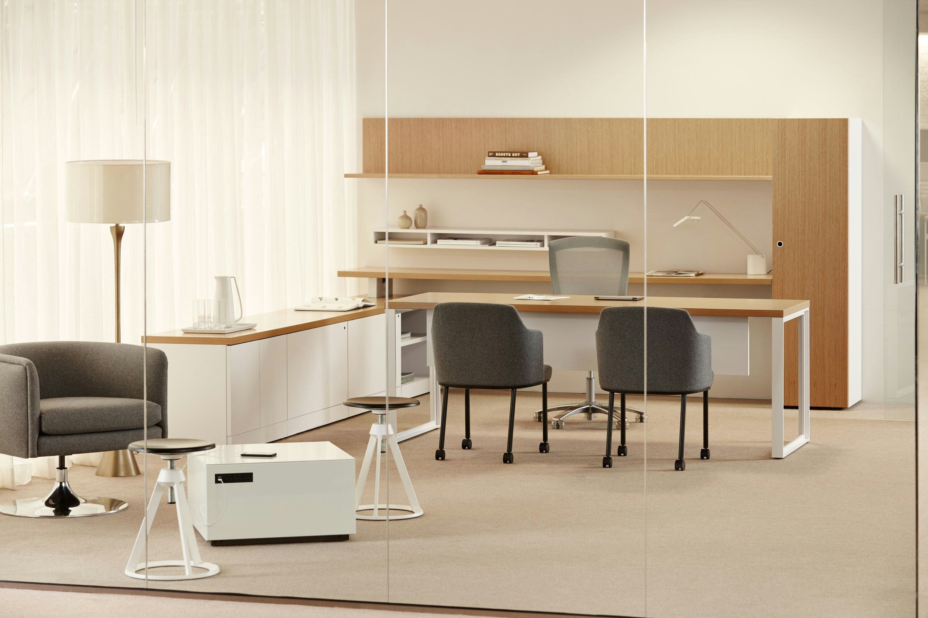 Reff Profiles™ Tables and Desks | Knoll