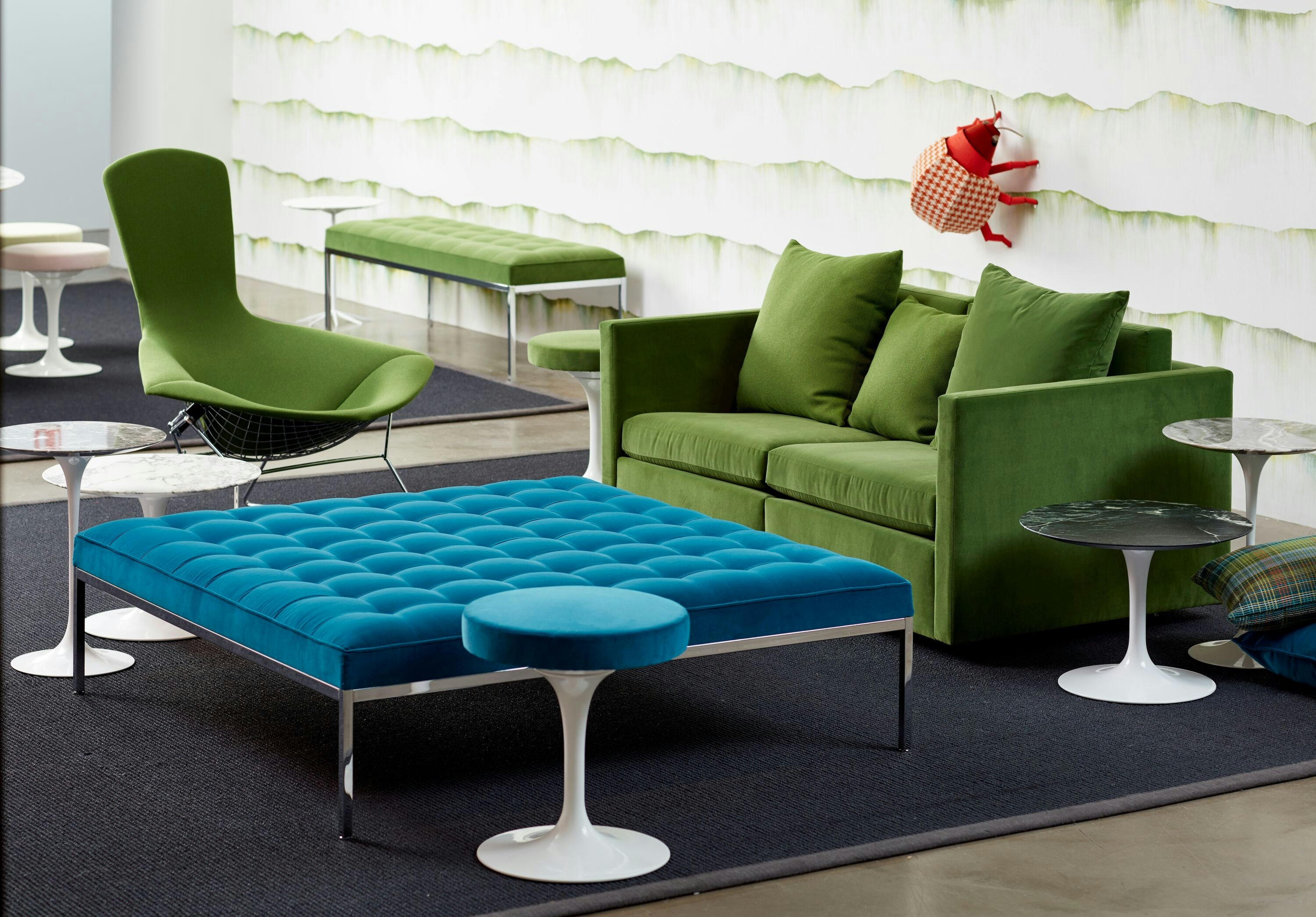 Florence Knoll™ Relaxed Benches | Knoll