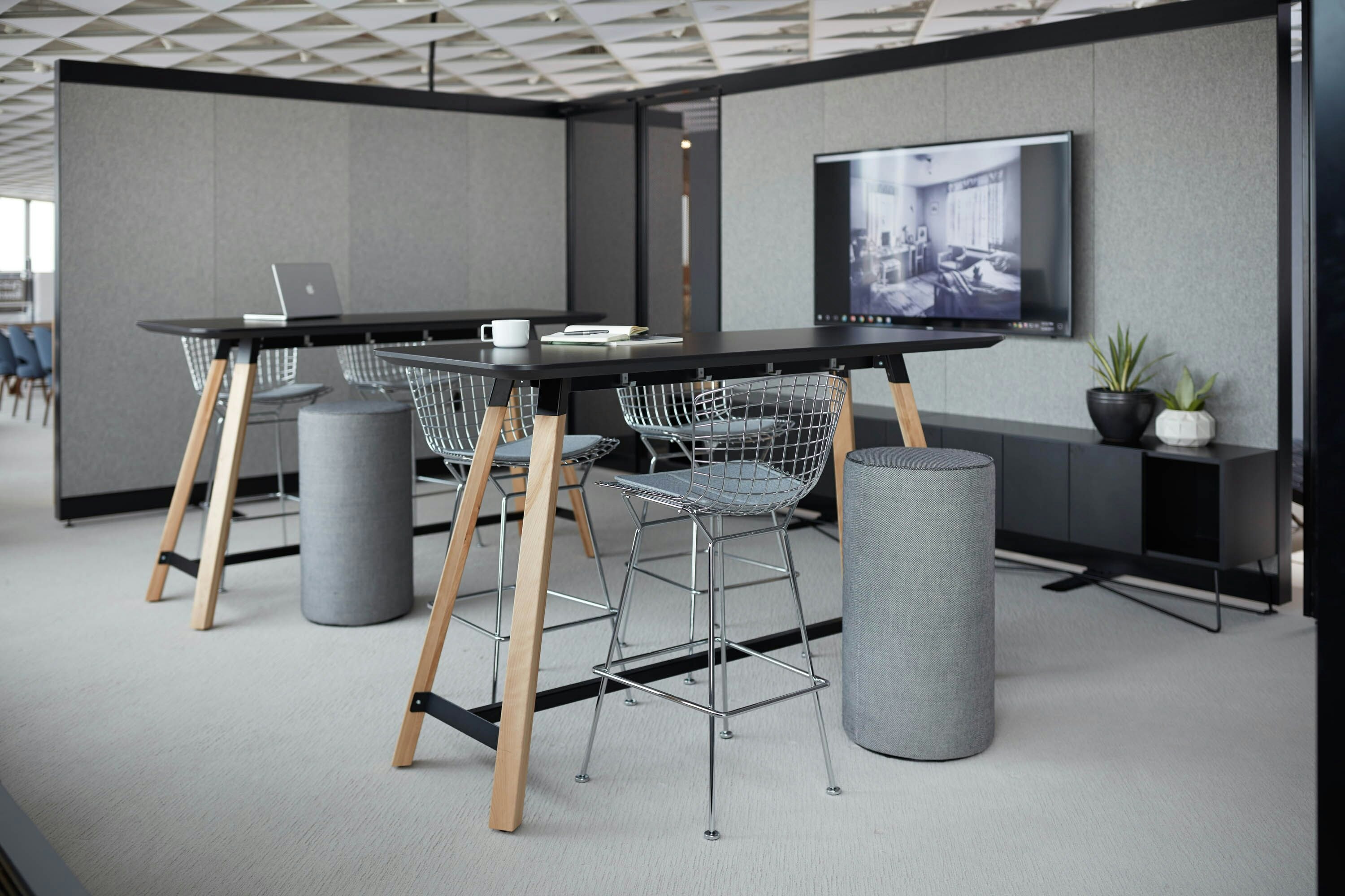 Rockwell Unscripted Tall Tables | Knoll