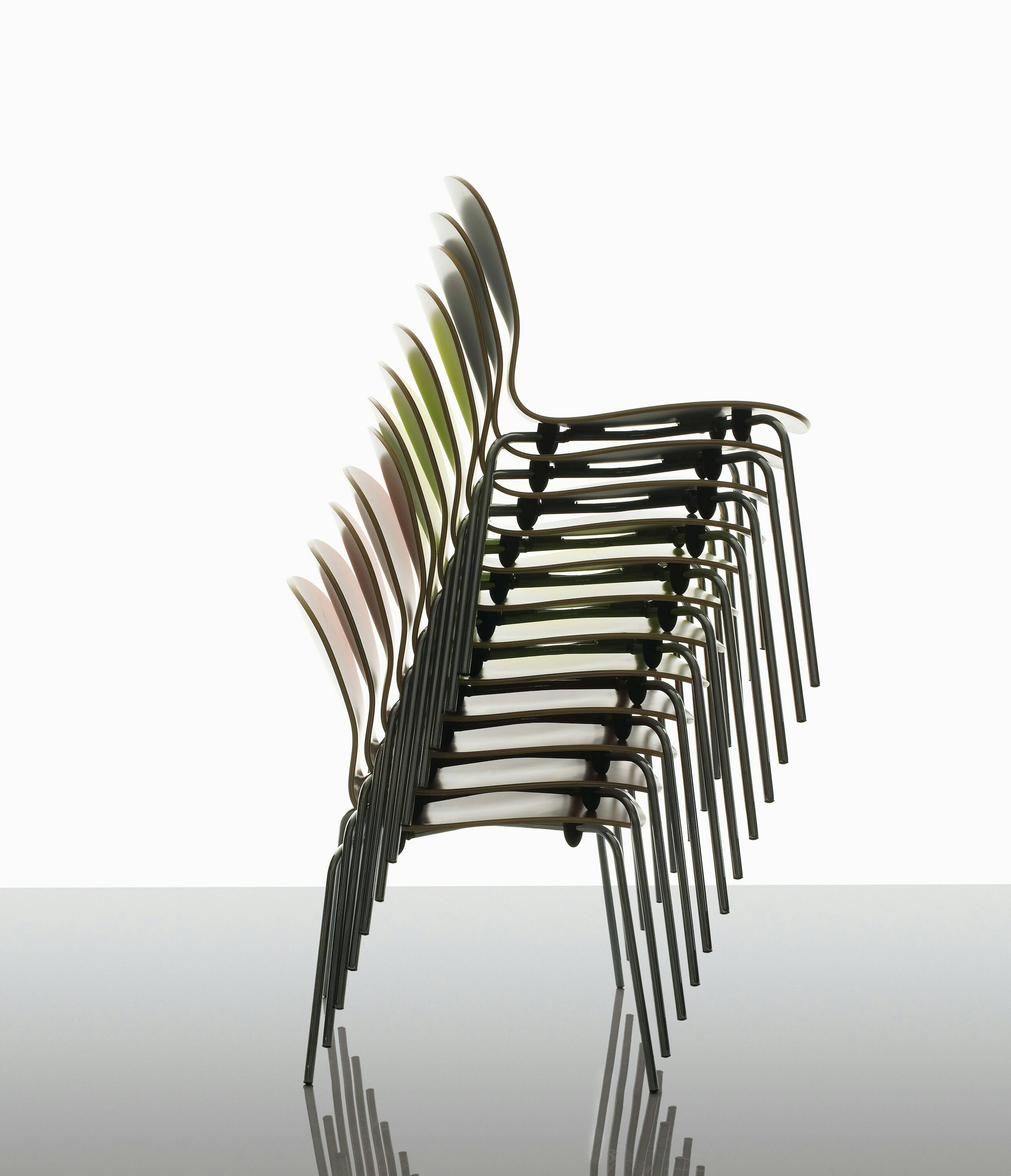 Sprite Stacking Chair | Knoll