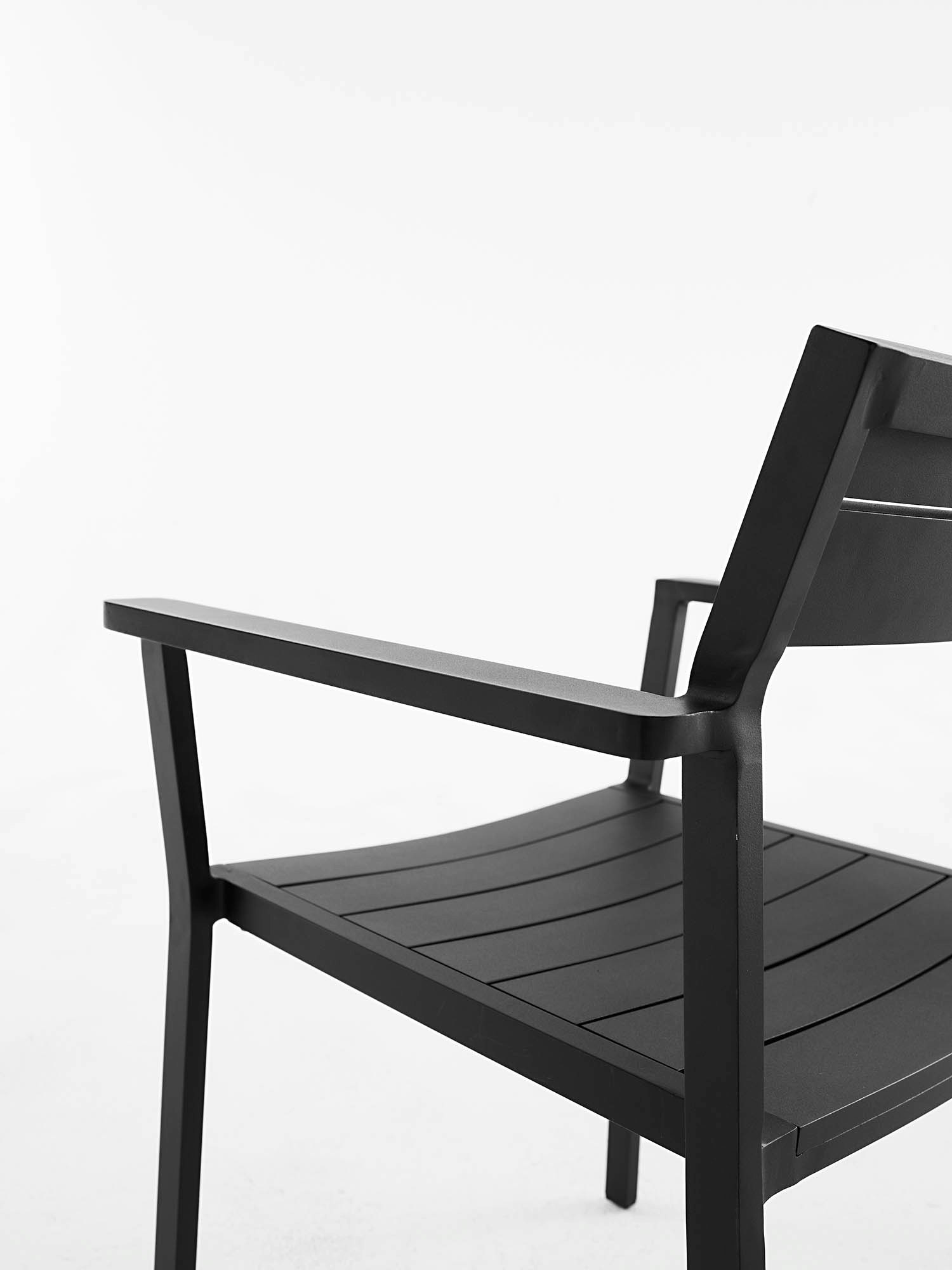 Eos Armchair – Design Within Reach