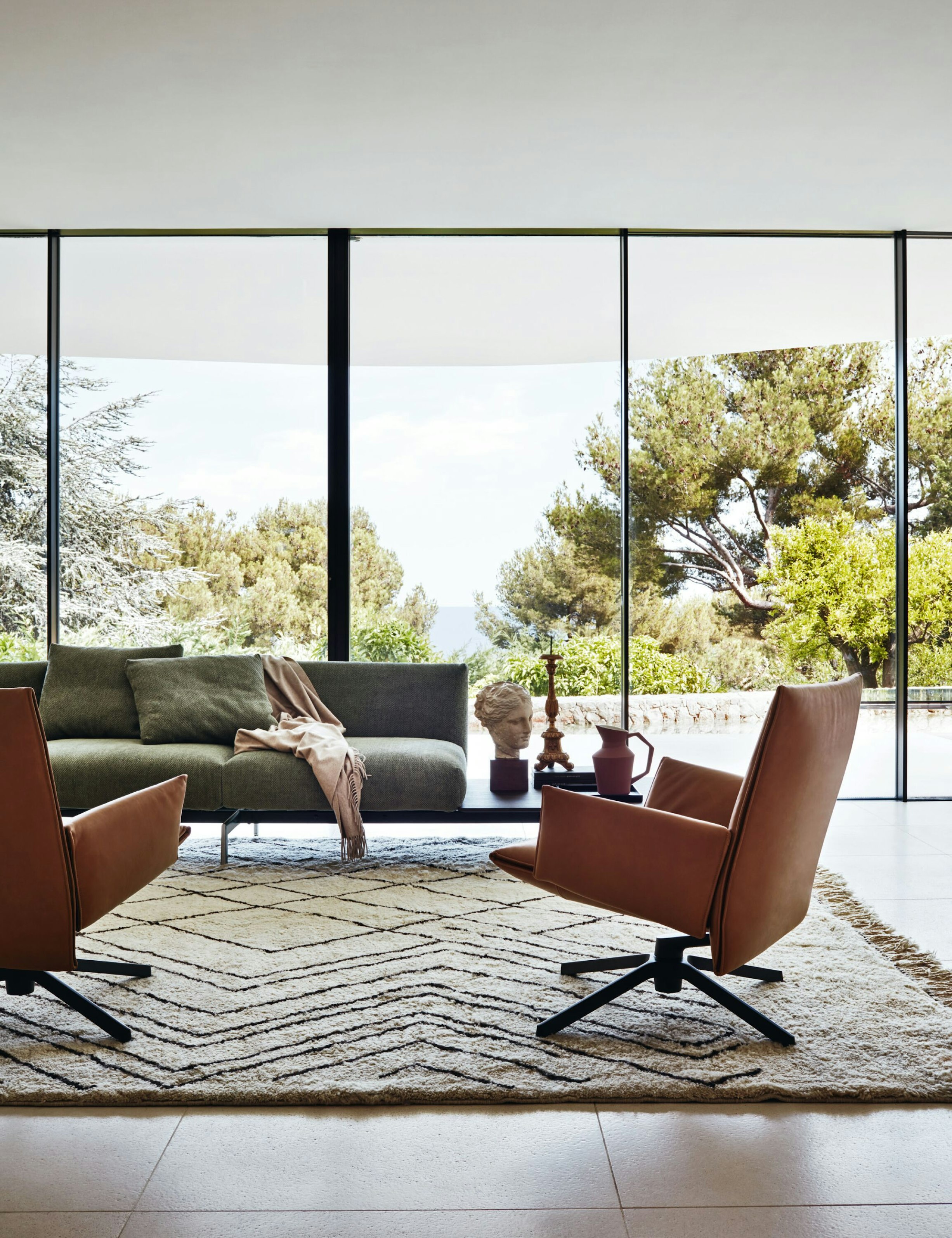 Pilot by Knoll Low Back | Knoll
