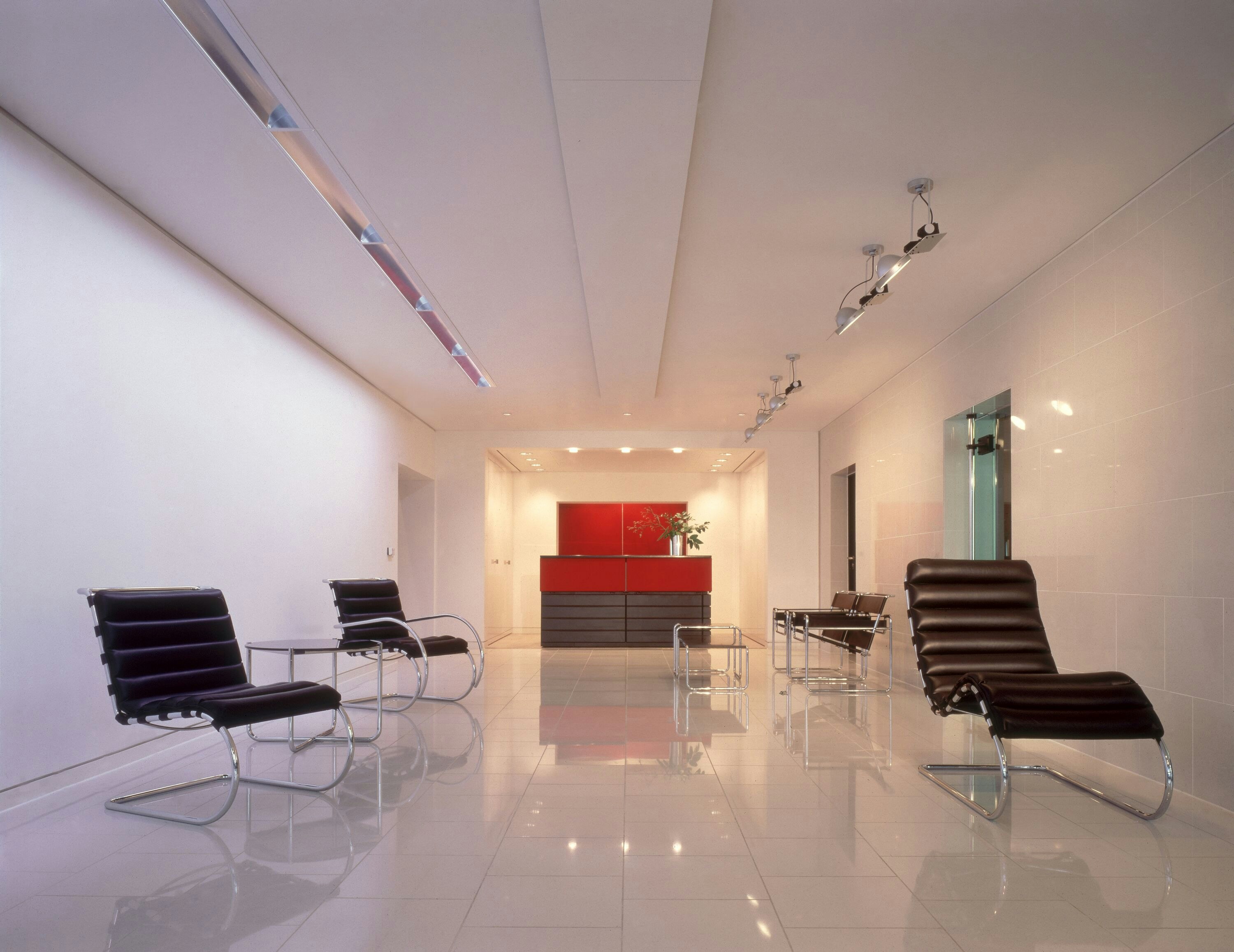 MR Table - Original Design | Knoll