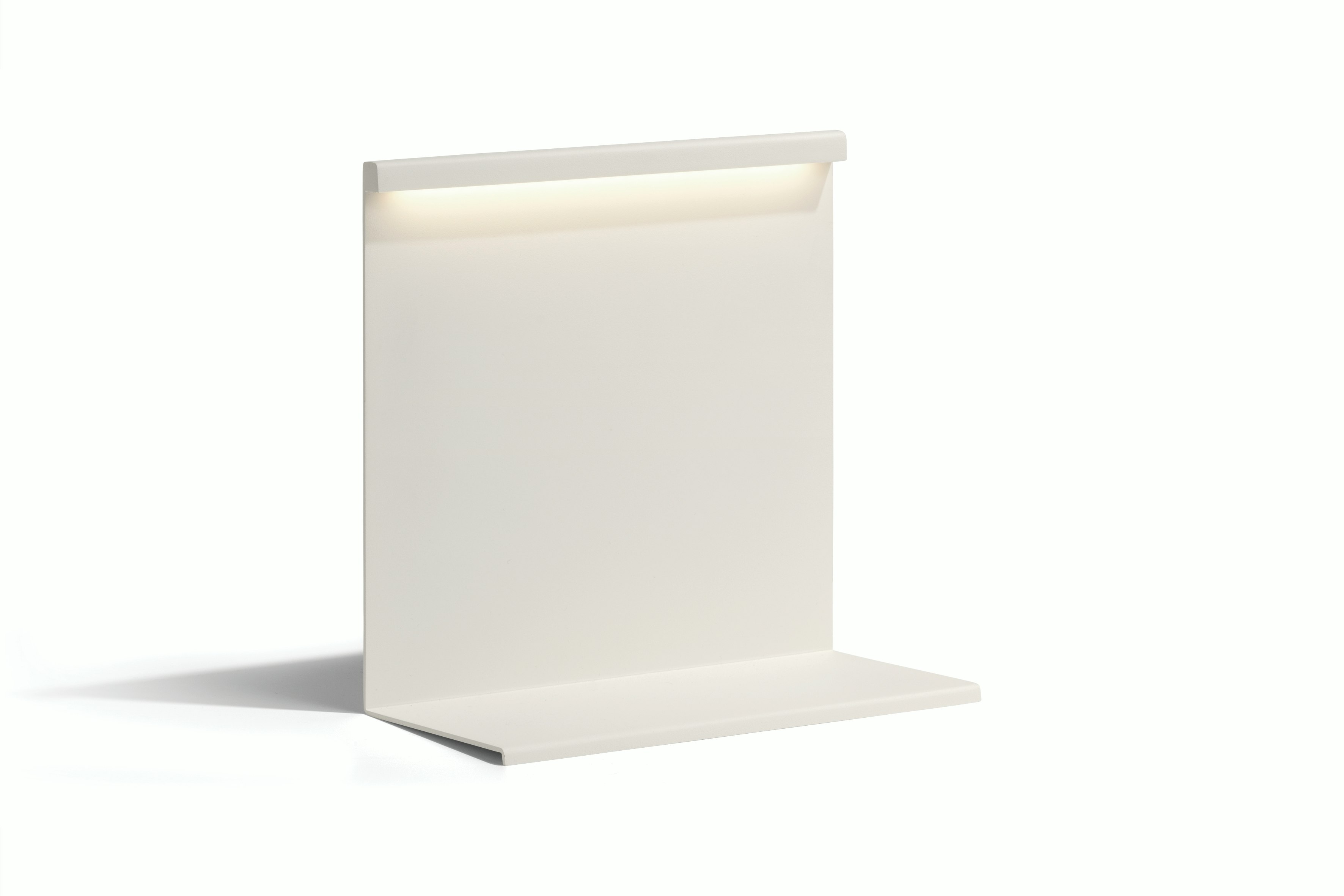 Modern Table Lamps & Desk Lamps – Design Within Reach