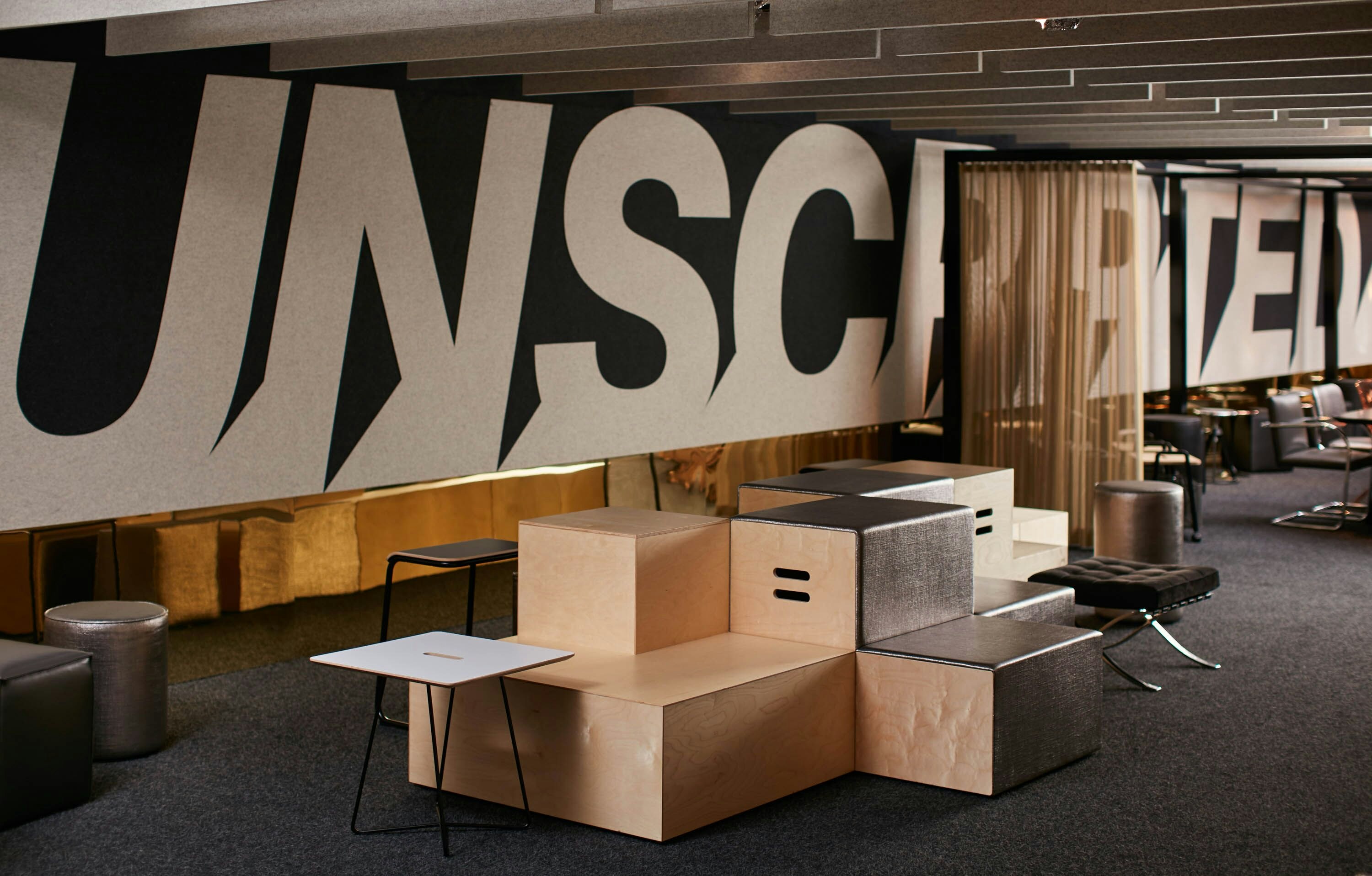 Rockwell Unscripted™ Steps | Knoll