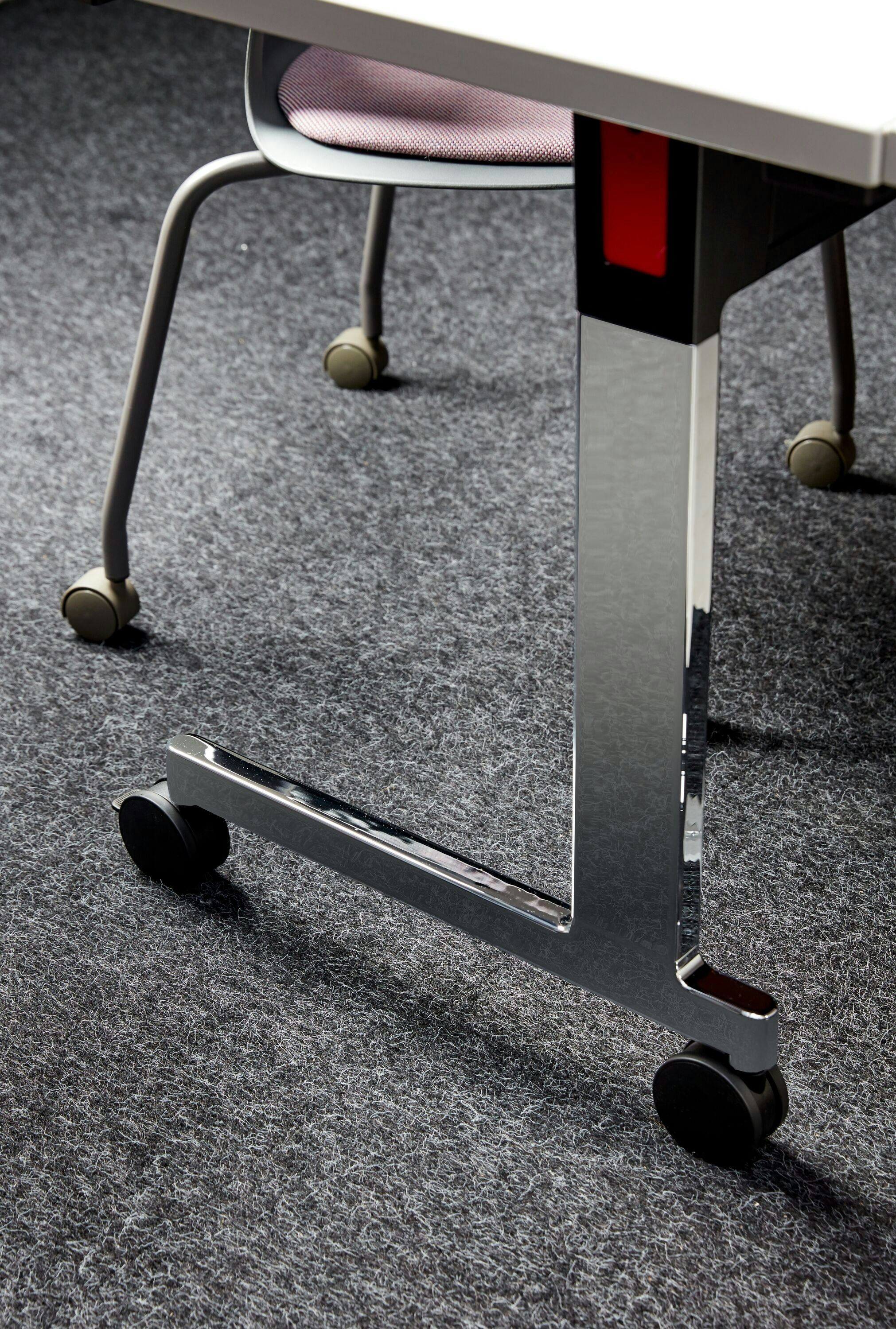 Saarinen Side Tables | Knoll