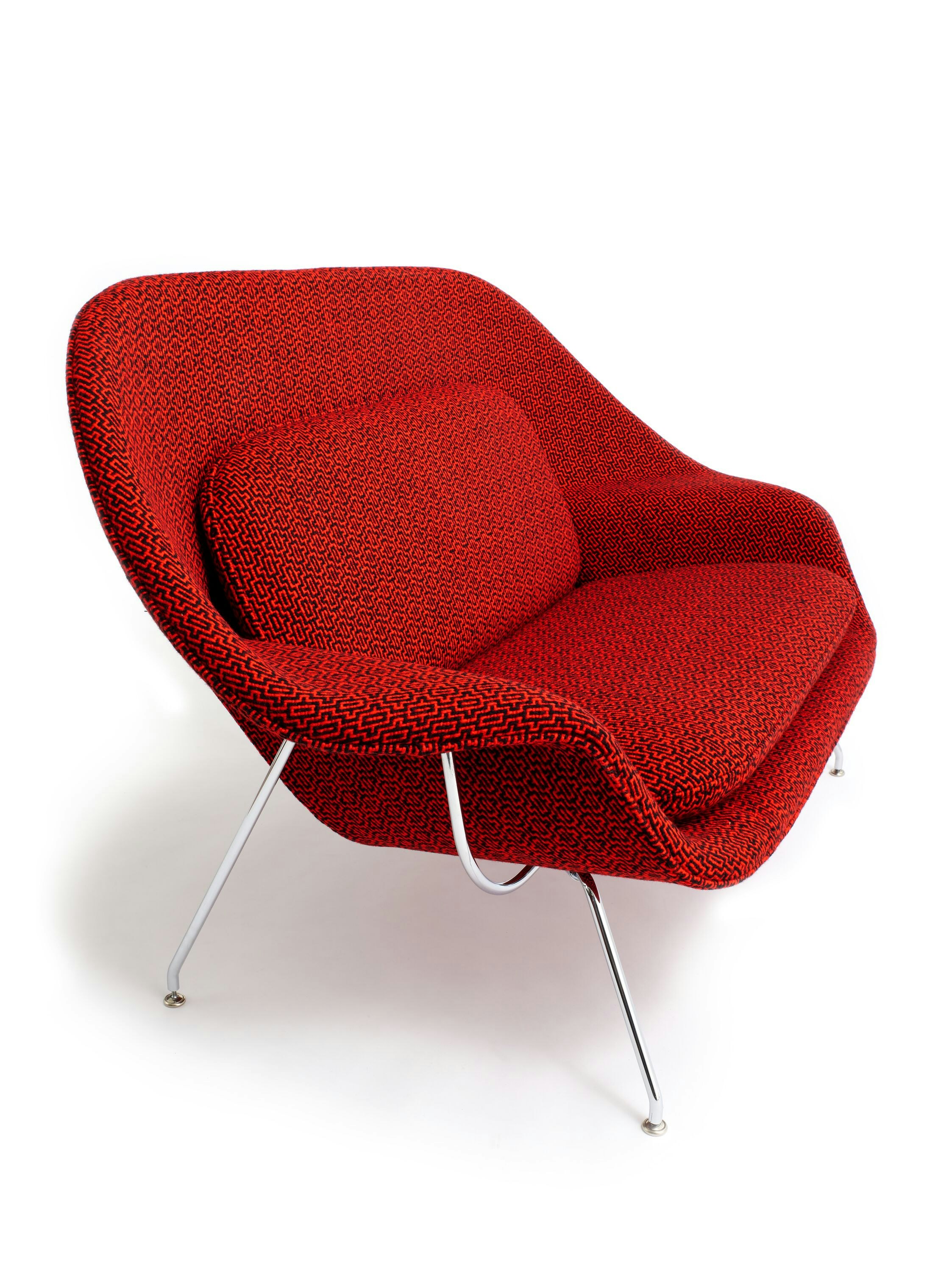 Womb™ Settee - Original Design | Knoll