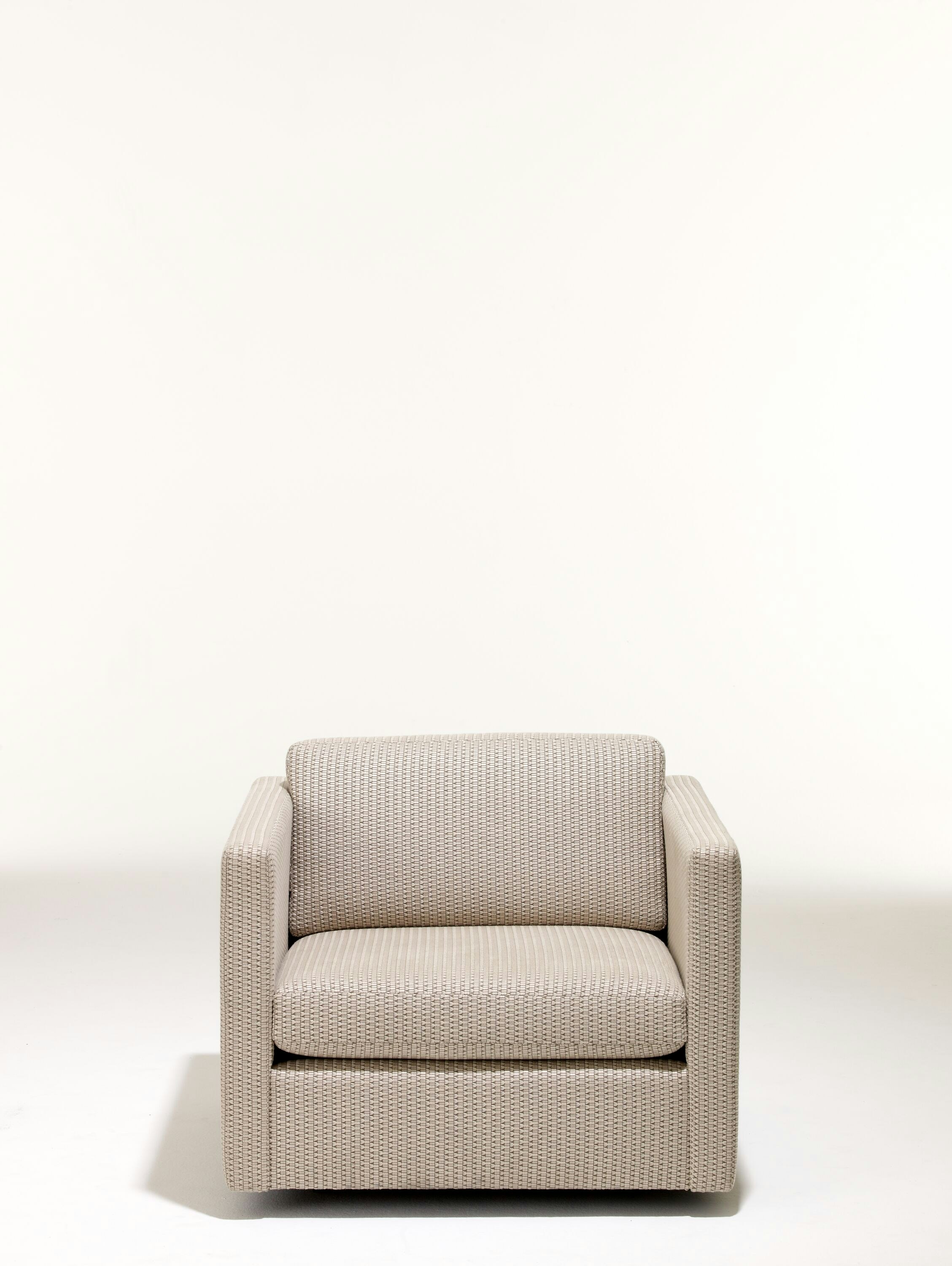 Pfister Lounge Chair | Knoll