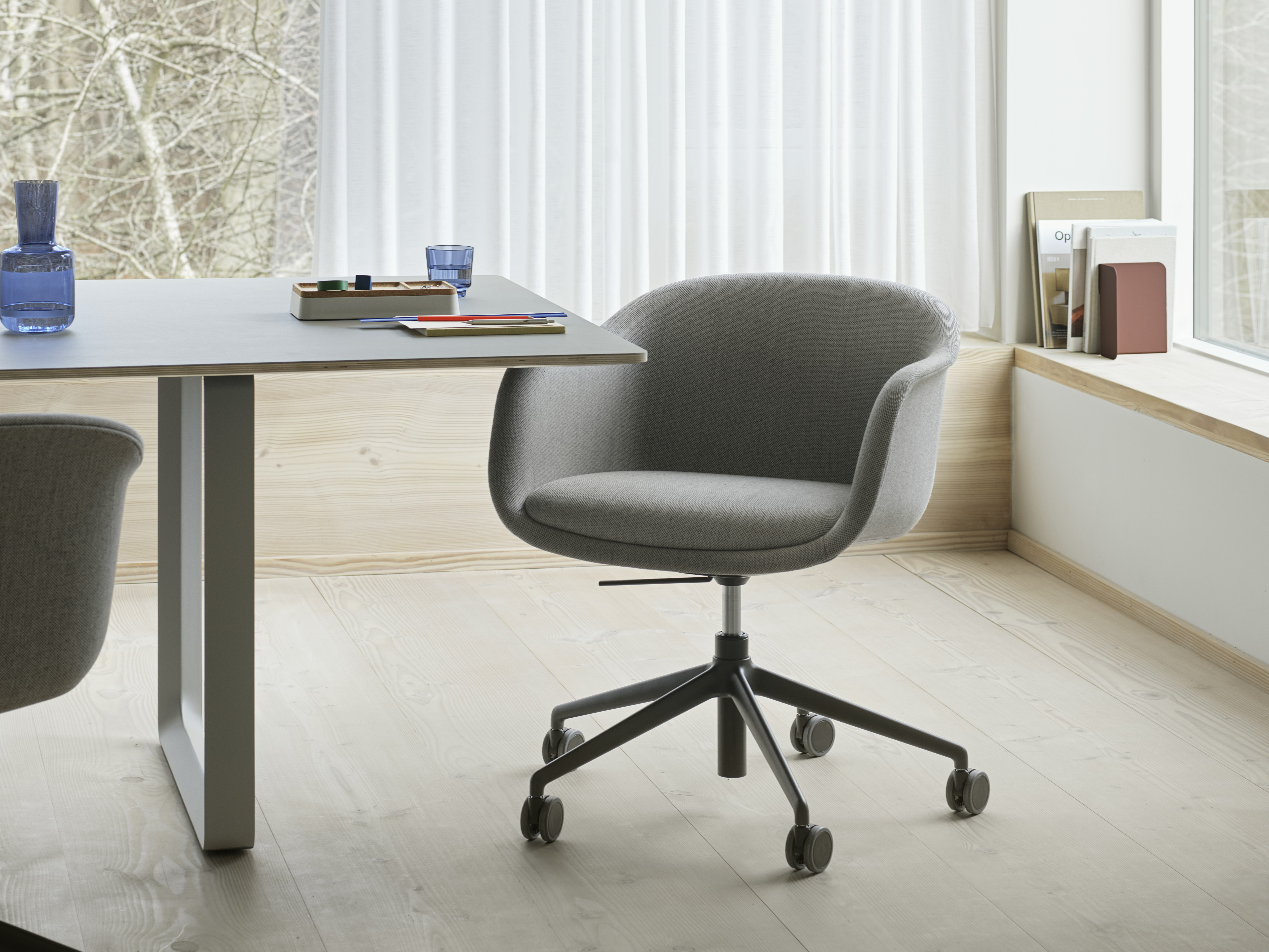 Fiber Conference Chair – Design Within Reach