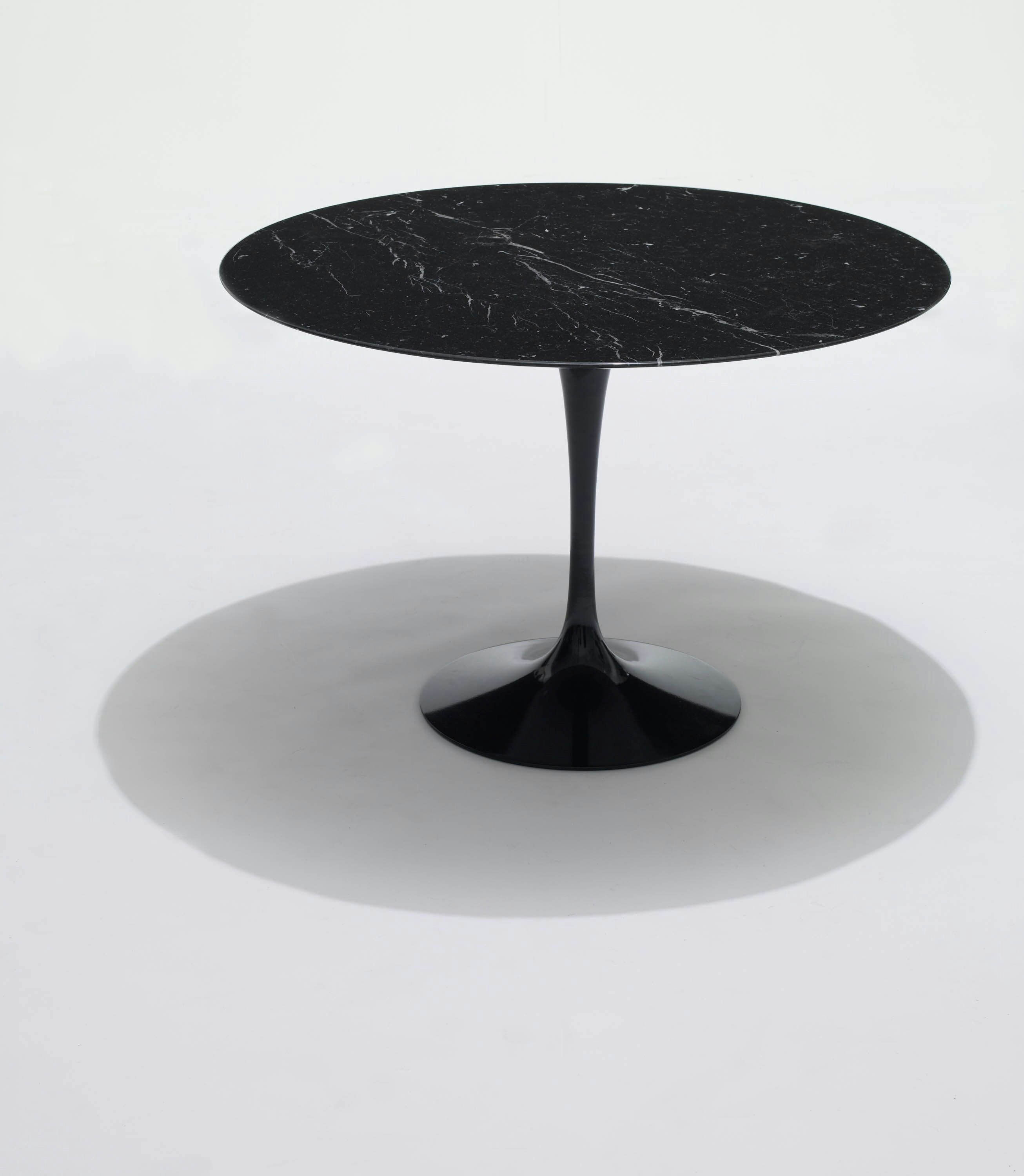 Saarinen Table - Round | Knoll